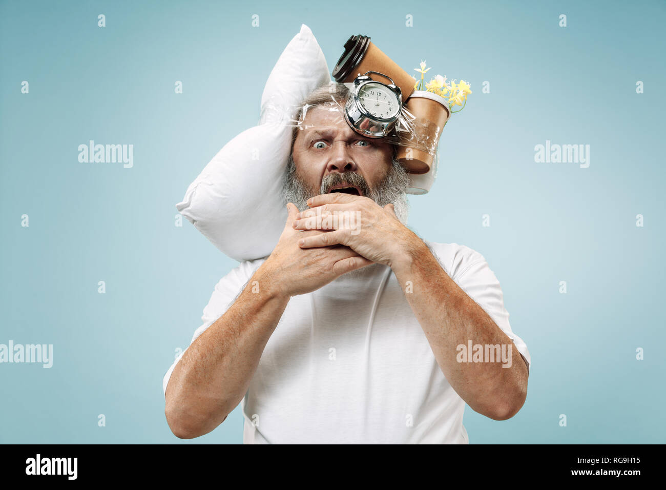 Office worker screaming hi-res stock photography and images - Alamy