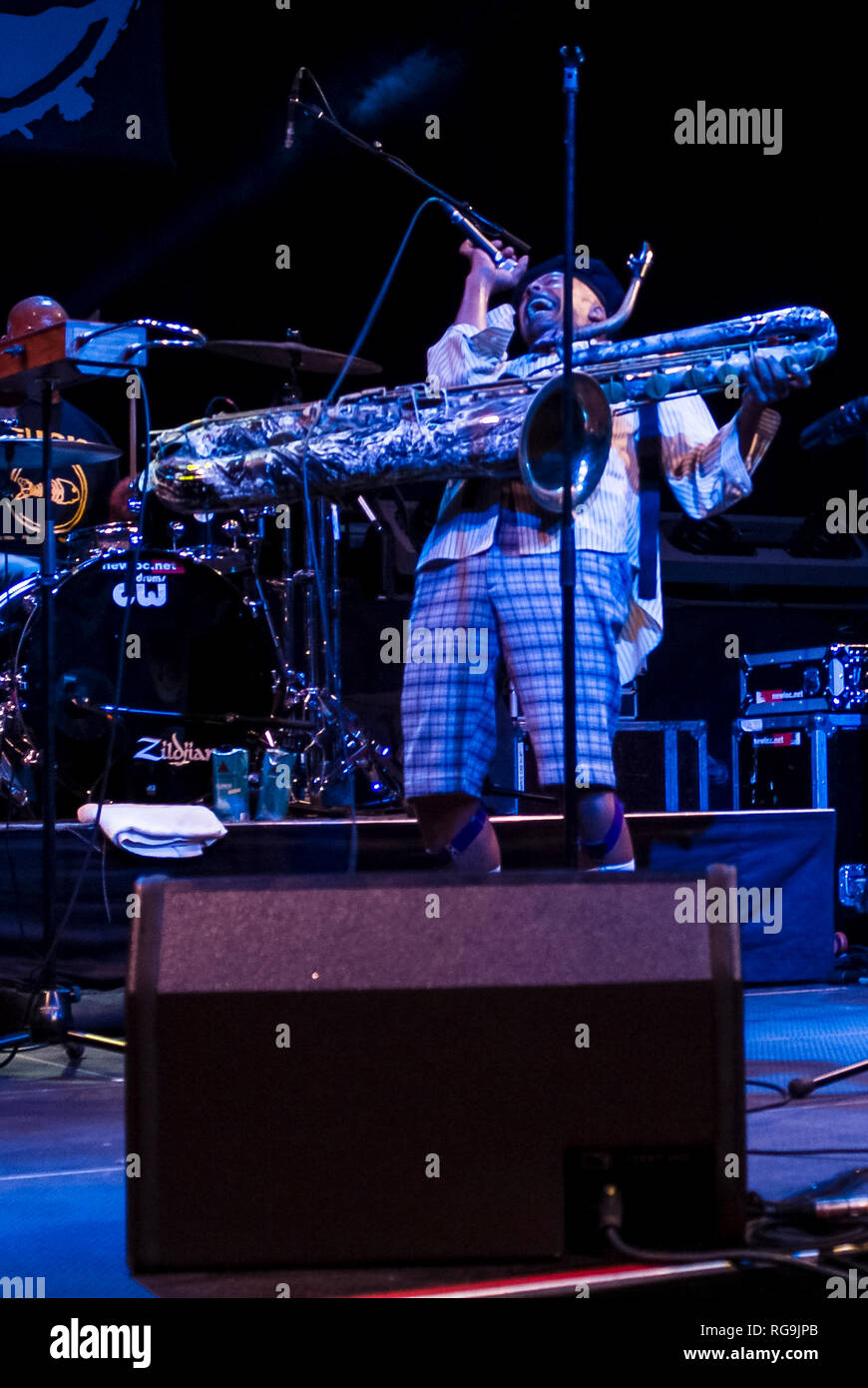 Fishbone band hi-res stock photography and images - Alamy