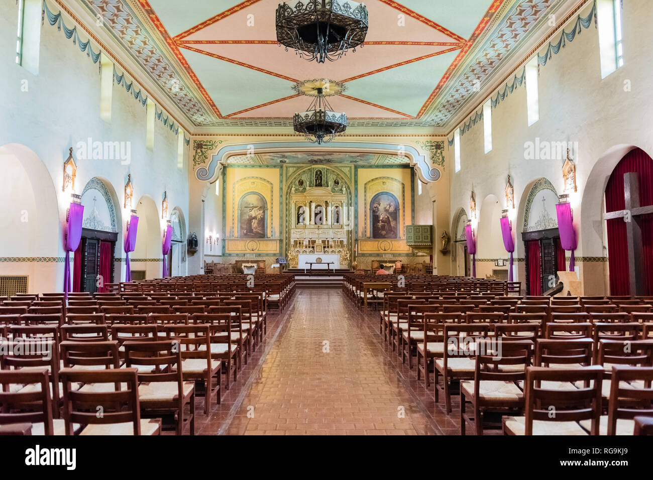 February 17, 2018 Santa Clara / CA / USA - Interior view of Mission ...