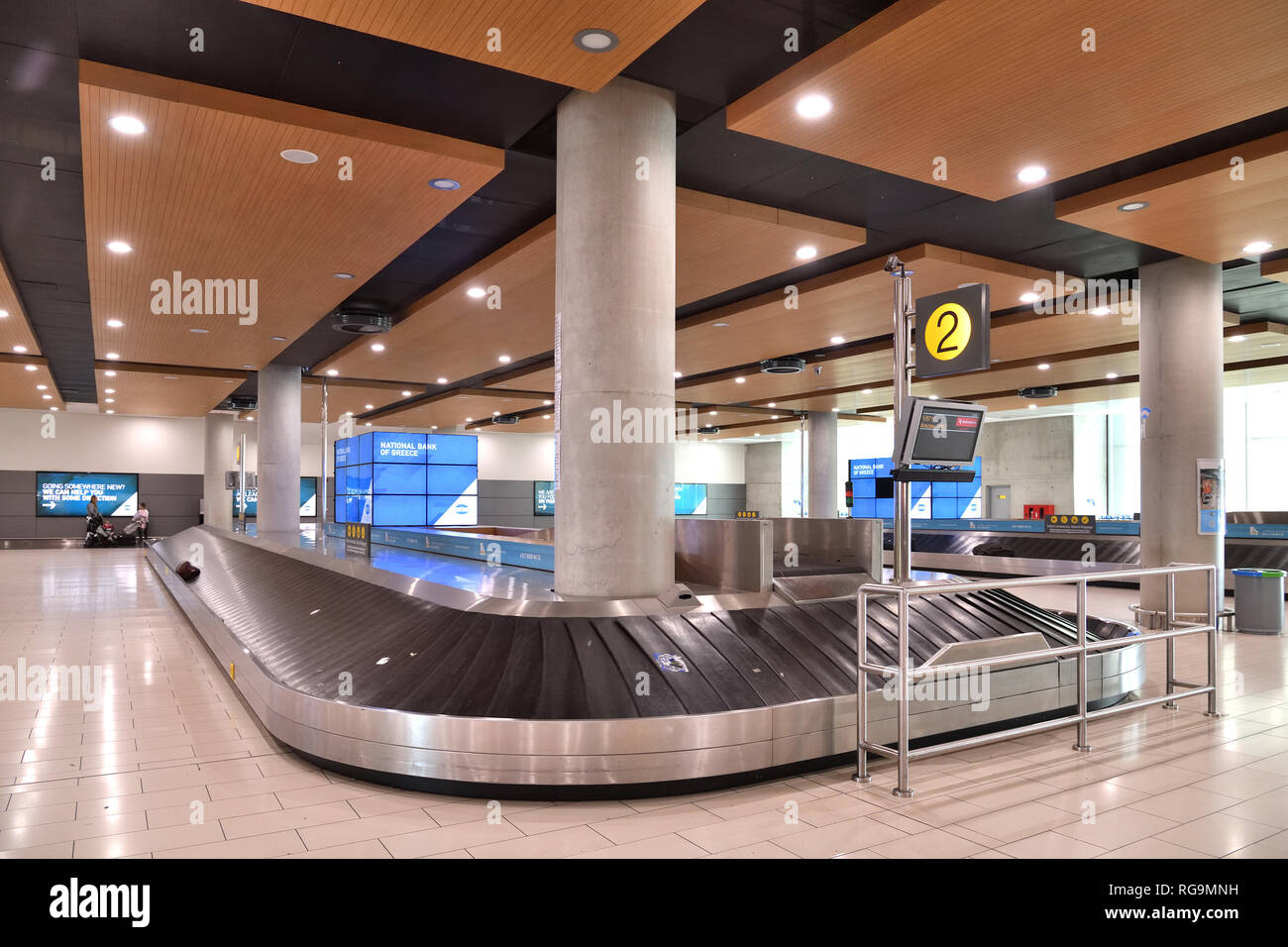 Bag check counters hi-res stock photography and images - Alamy