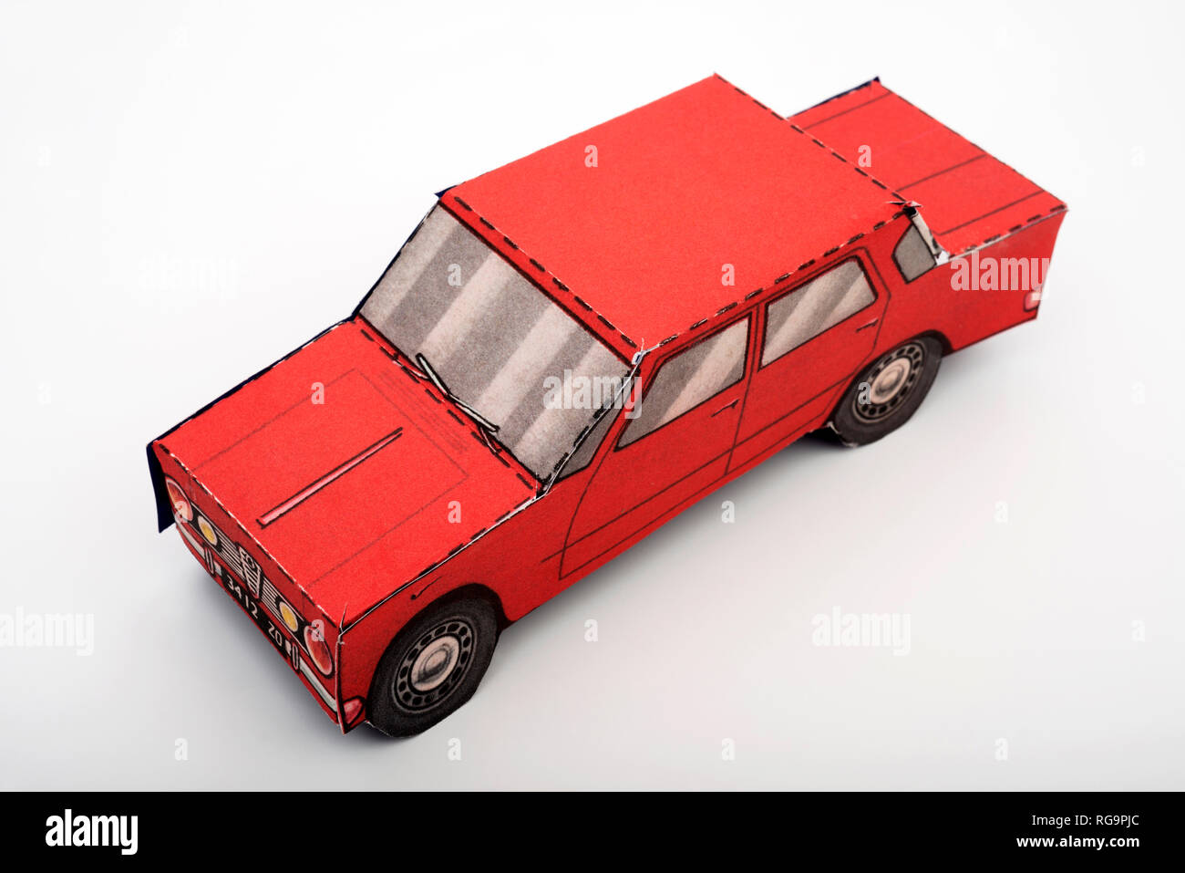 Paper model cutouts hi-res stock photography and images - Alamy