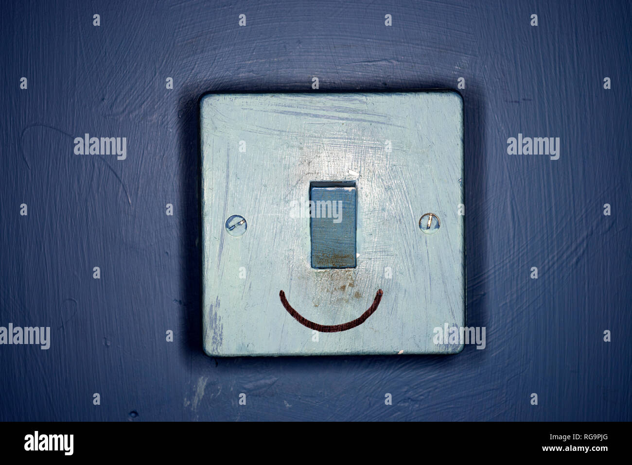 Smiling light hi-res stock photography and images - Alamy