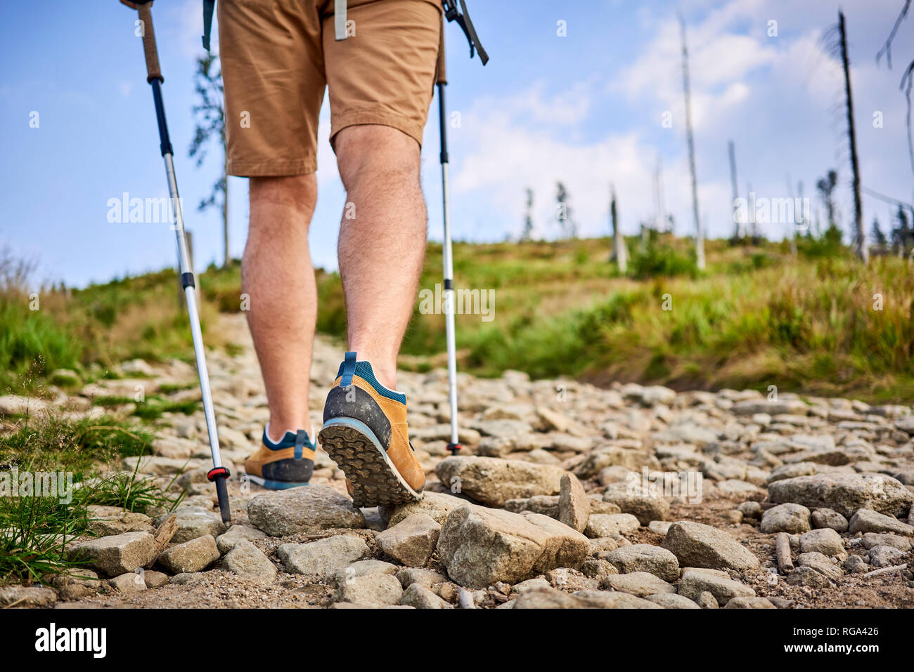 Hiking man trail hi-res stock photography and images - Alamy