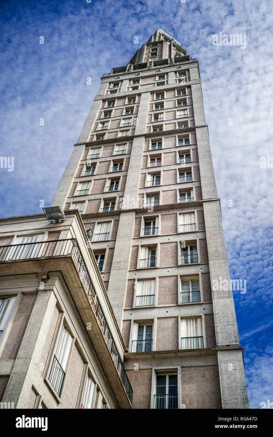 Perret architecture hi-res stock photography and images - Alamy