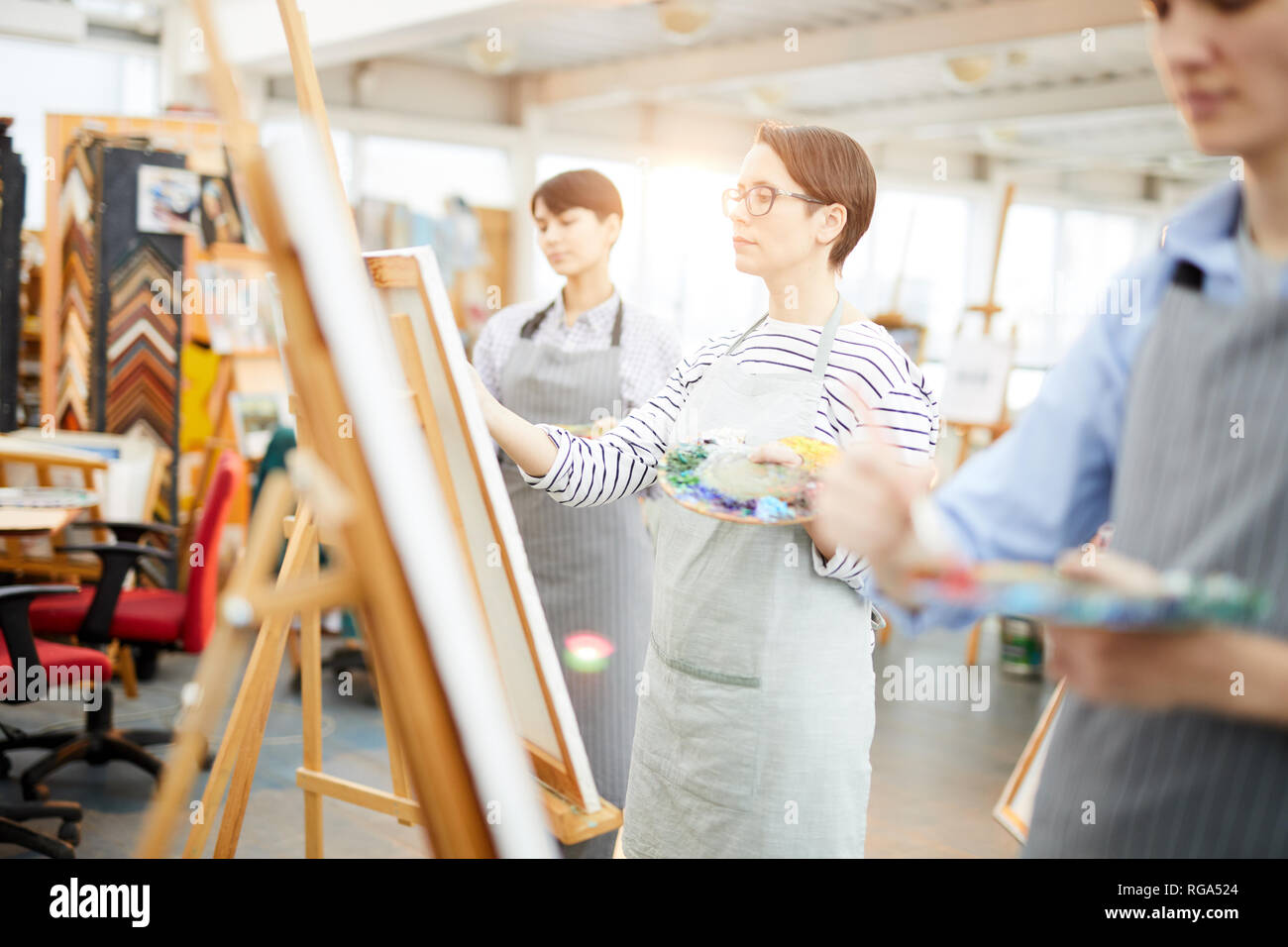 Art inspired group young hi-res stock photography and images - Alamy