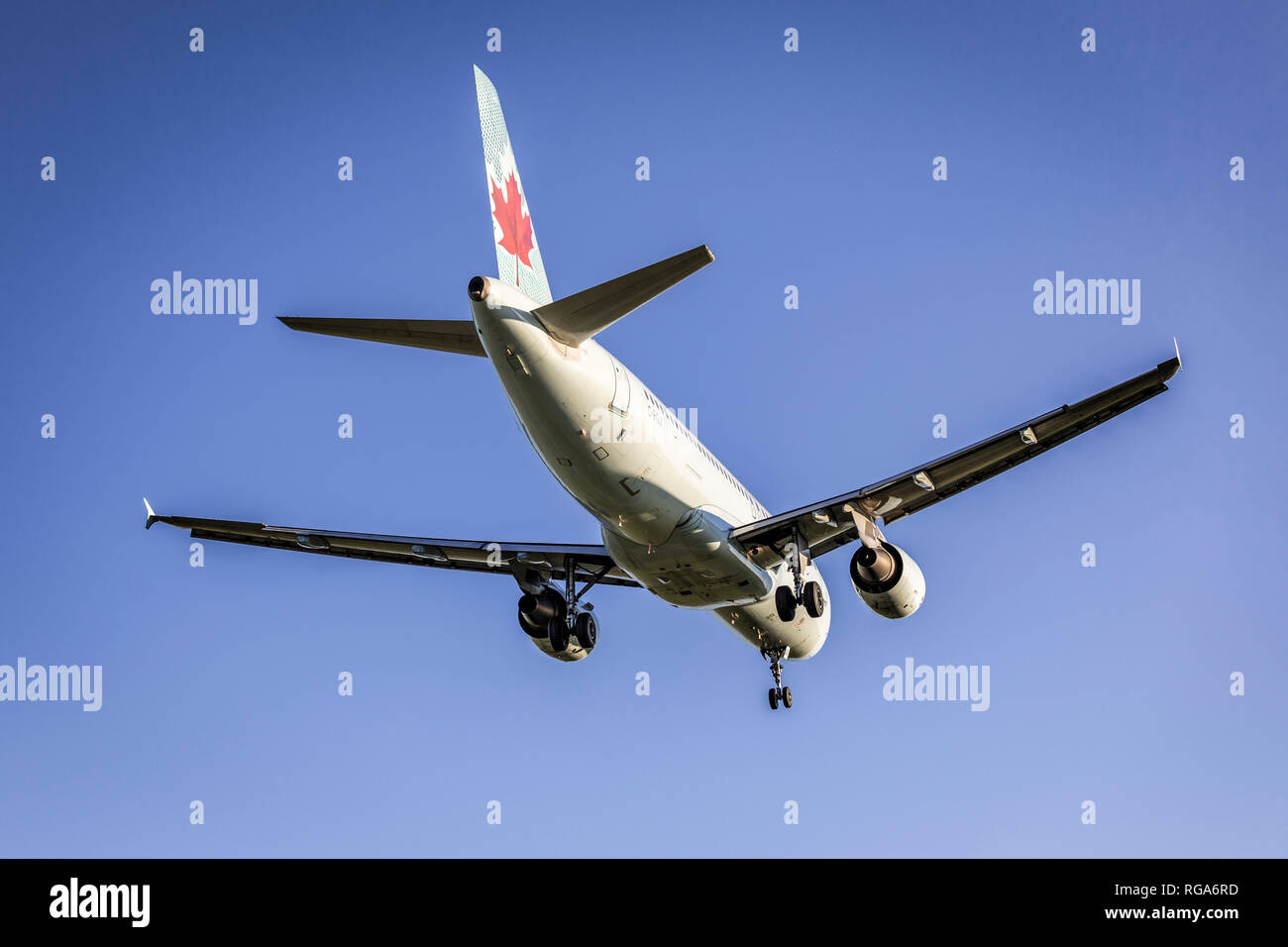 Approach to pierre elliott trudeau international airport hi-res stock ...