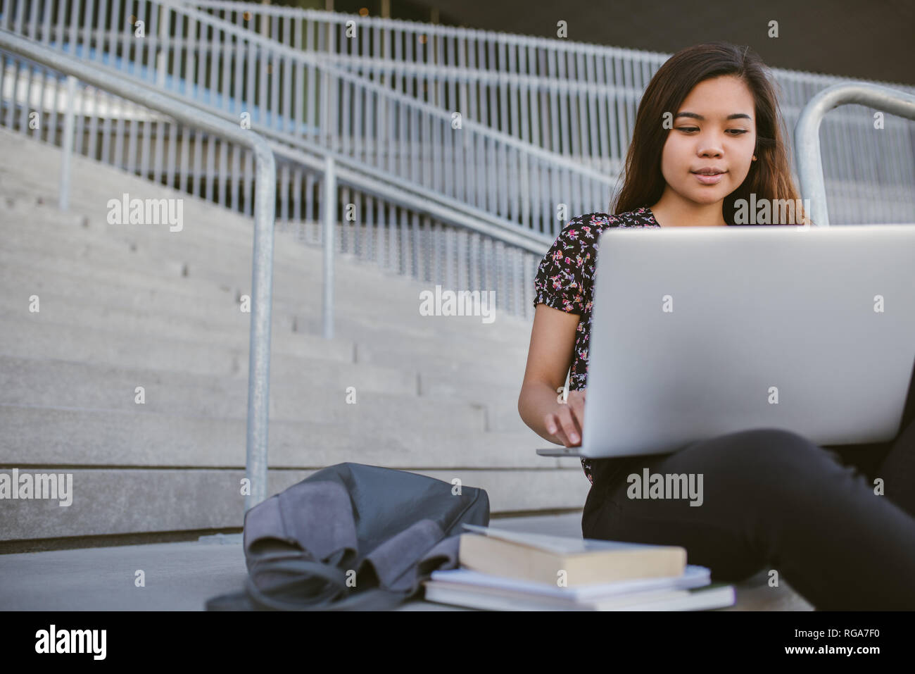 Wifi campus hi-res stock photography and images - Alamy
