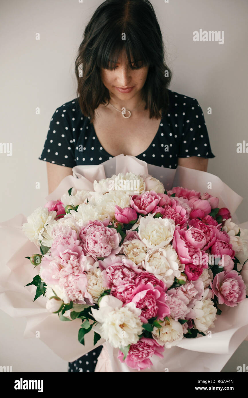 Beautiful Brunette Girl In Vintage Dress Holding Big Bouquet With Pink