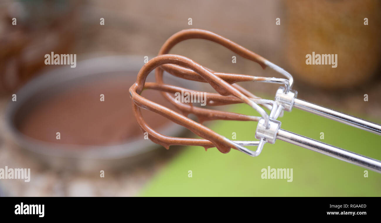 Electric whisk beaters hi-res stock photography and images - Alamy