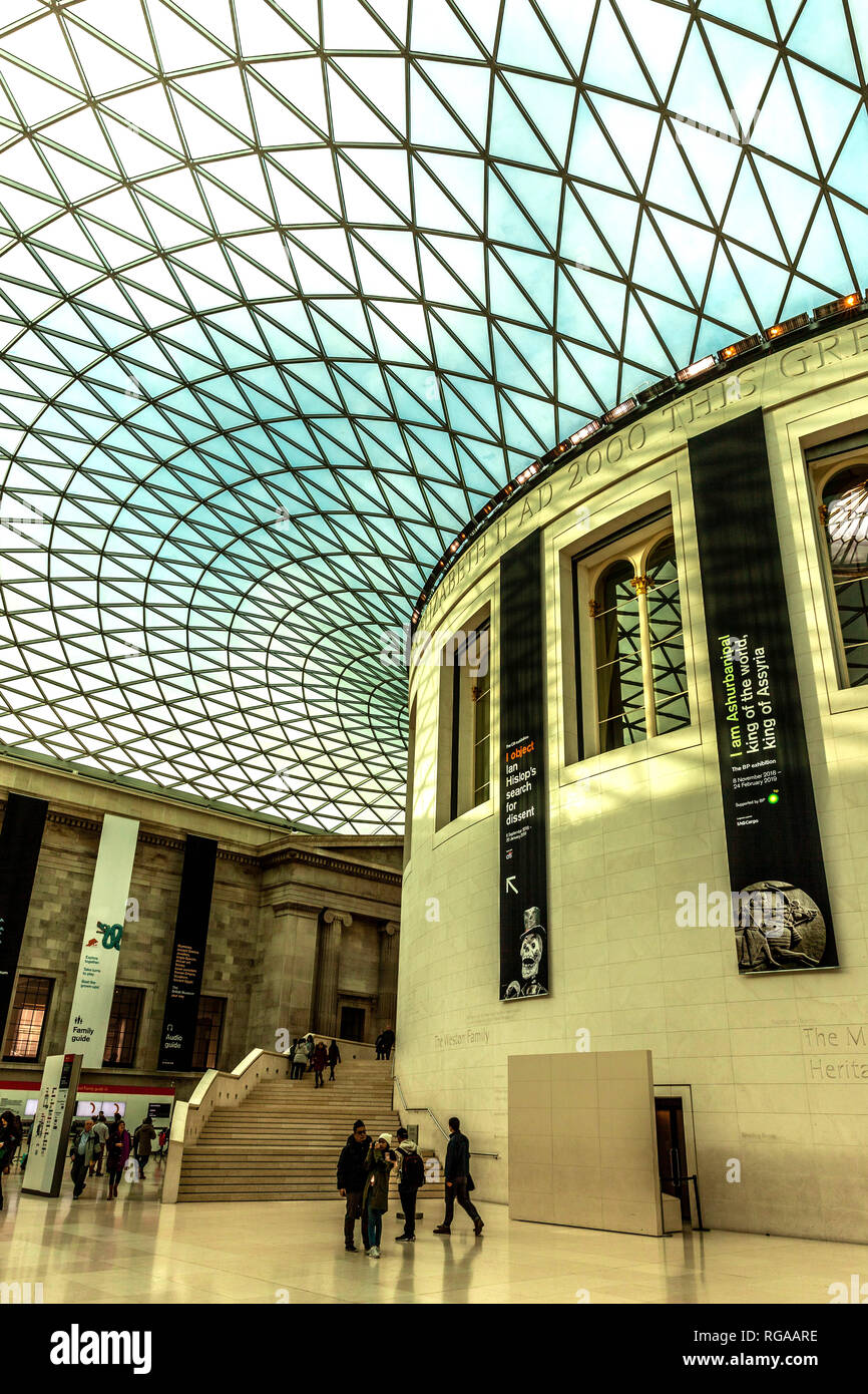 Queen elizabeth ii great court hi-res stock photography and images - Alamy
