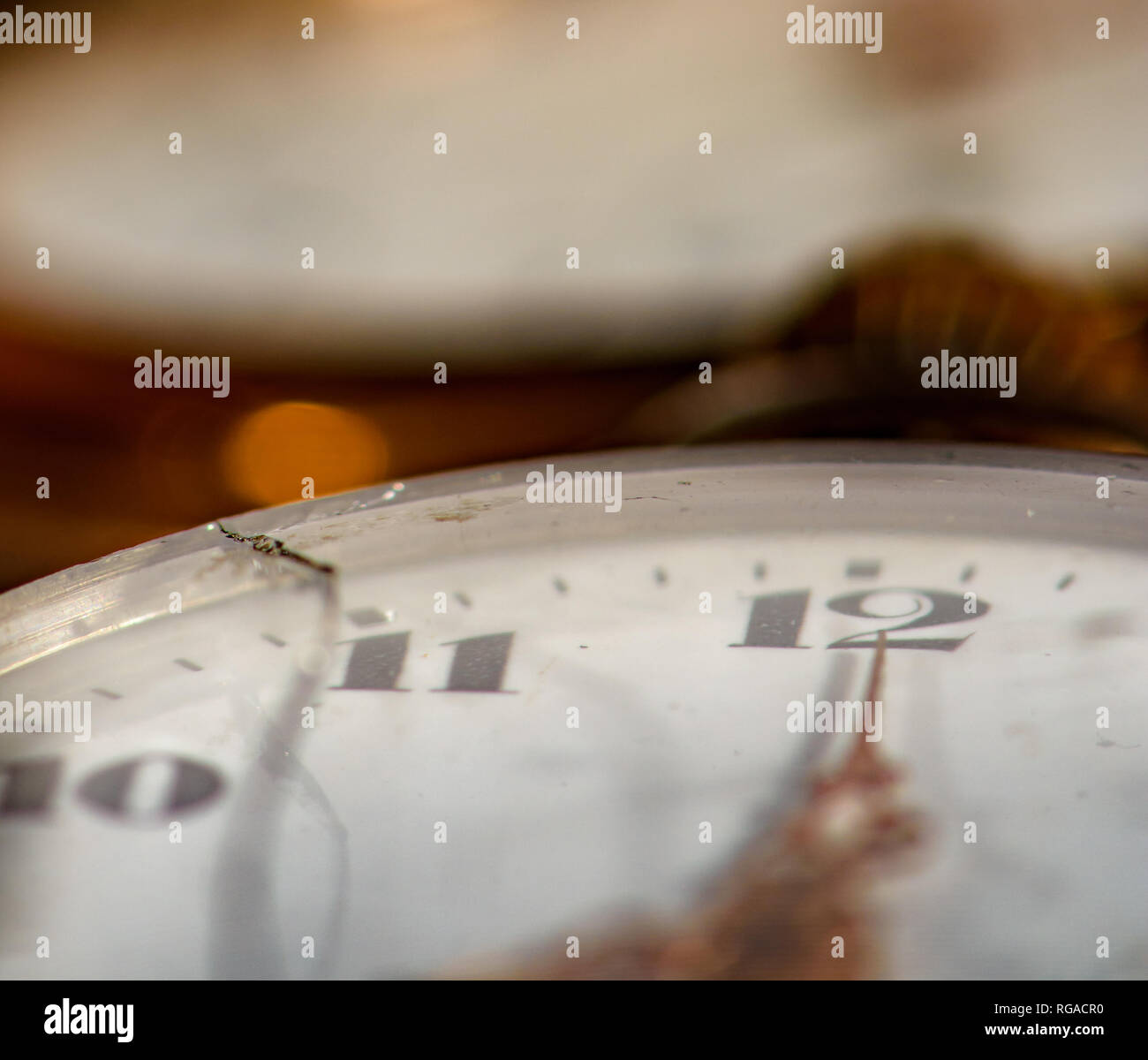 Broken antique pocket watch hi-res stock photography and images - Alamy