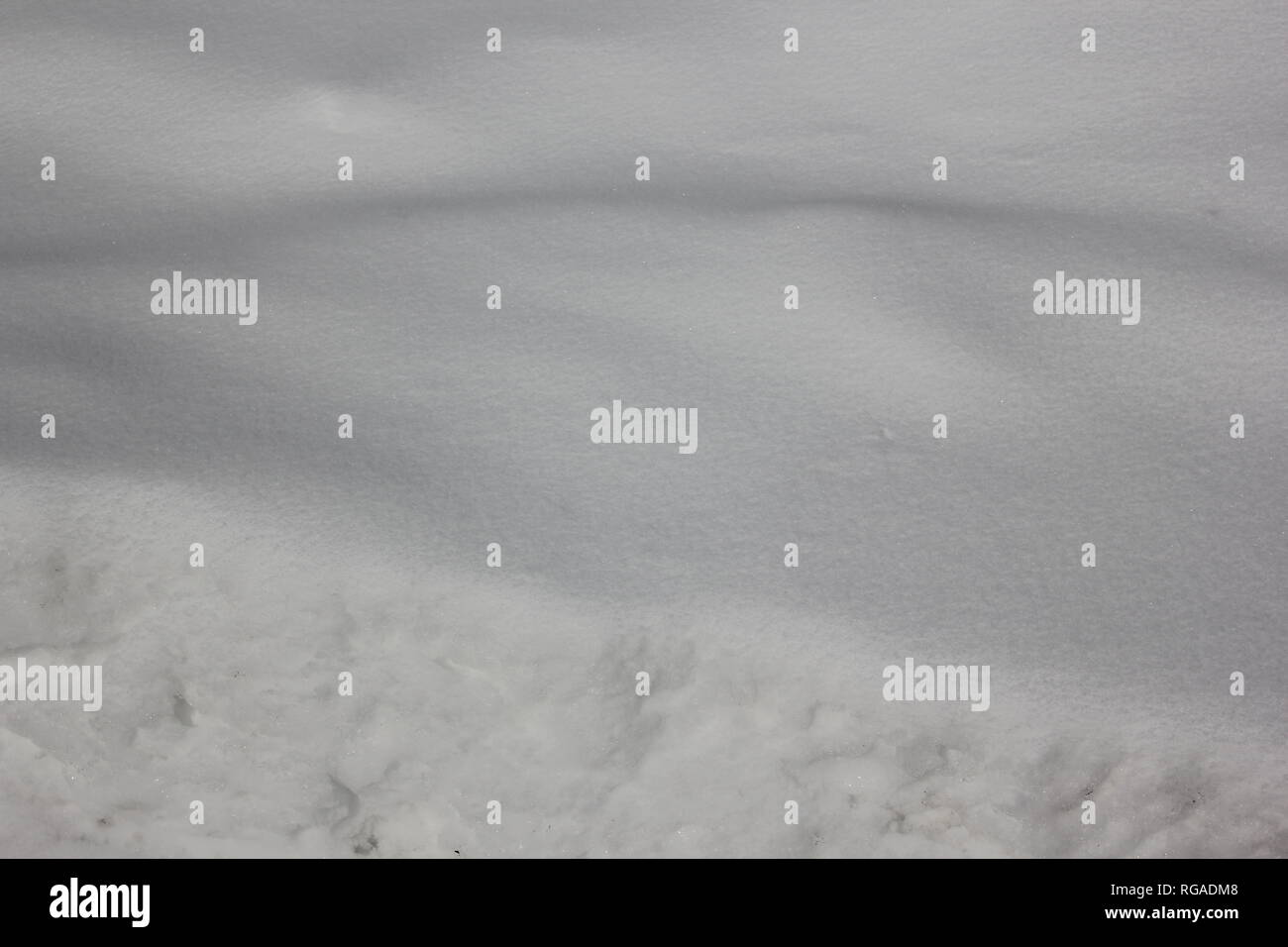 Winter weather snow embankment during Chicago's chiberia #polarvortex ...