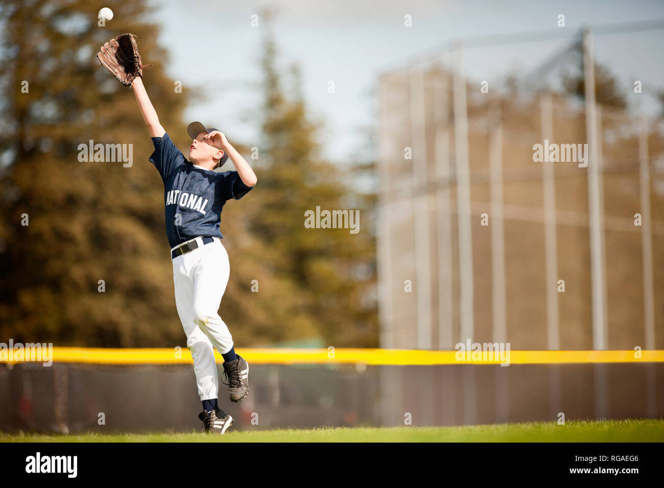 Boys baseball uniforms hi-res stock photography and images - Alamy