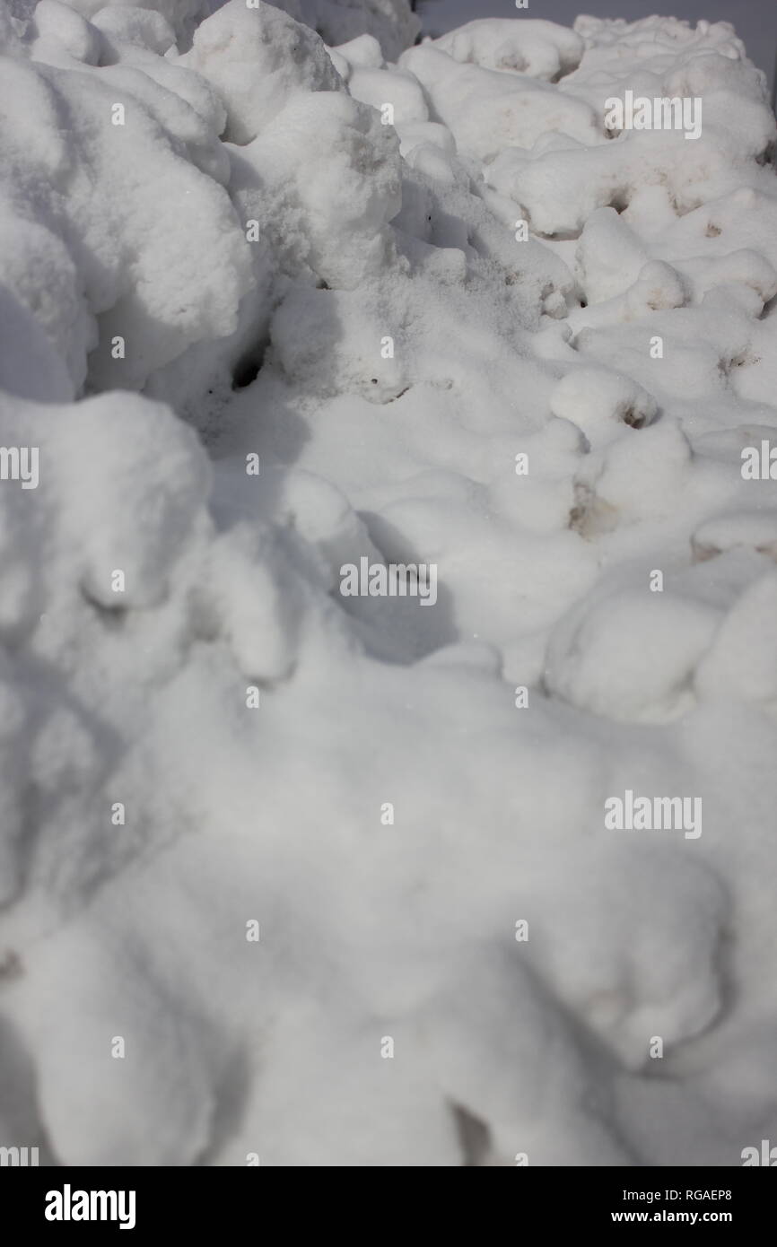Winter weather snow embankment during Chicago's chiberia #polarvortex ...