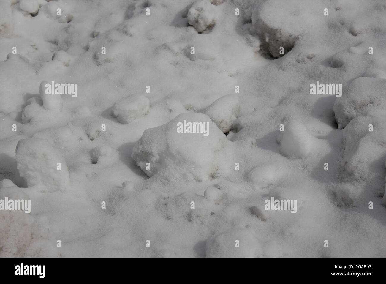Winter weather snow embankment during Chicago's chiberia #polarvortex ...