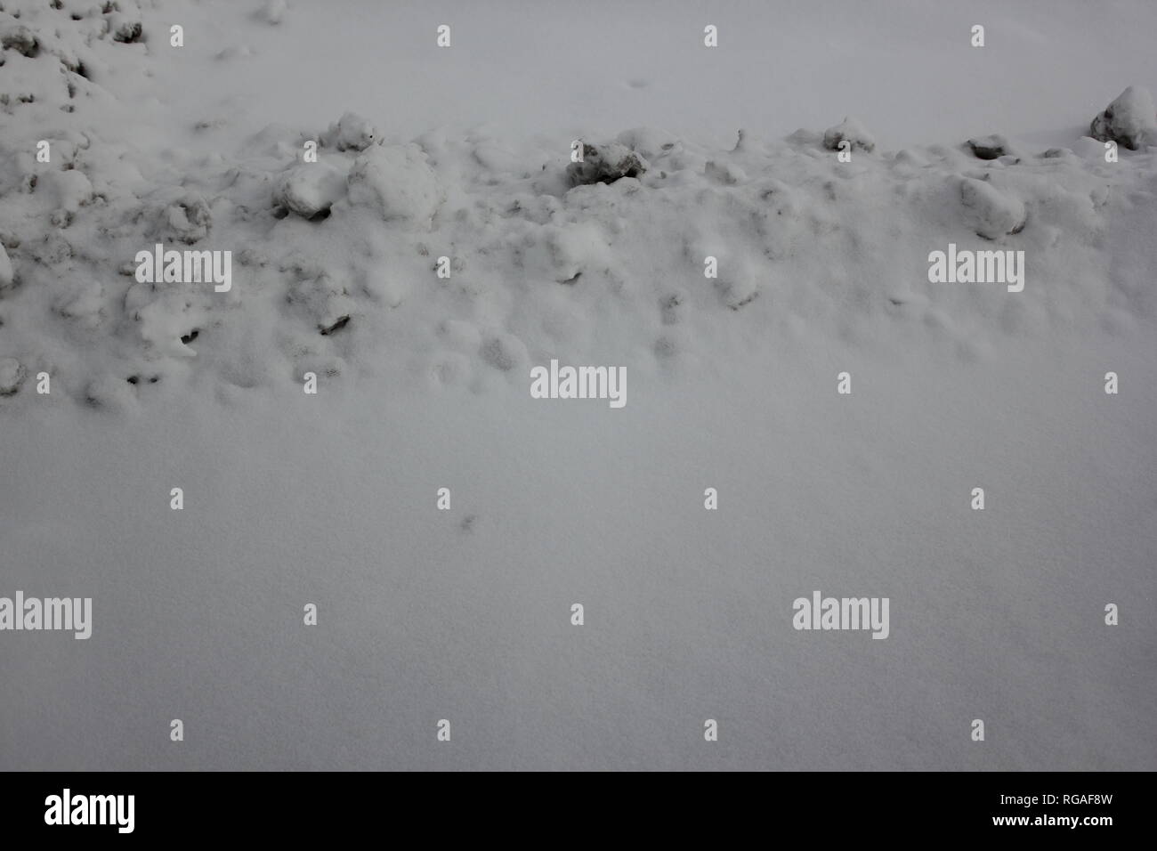 Winter weather snow embankment during Chicago's chiberia #polarvortex ...