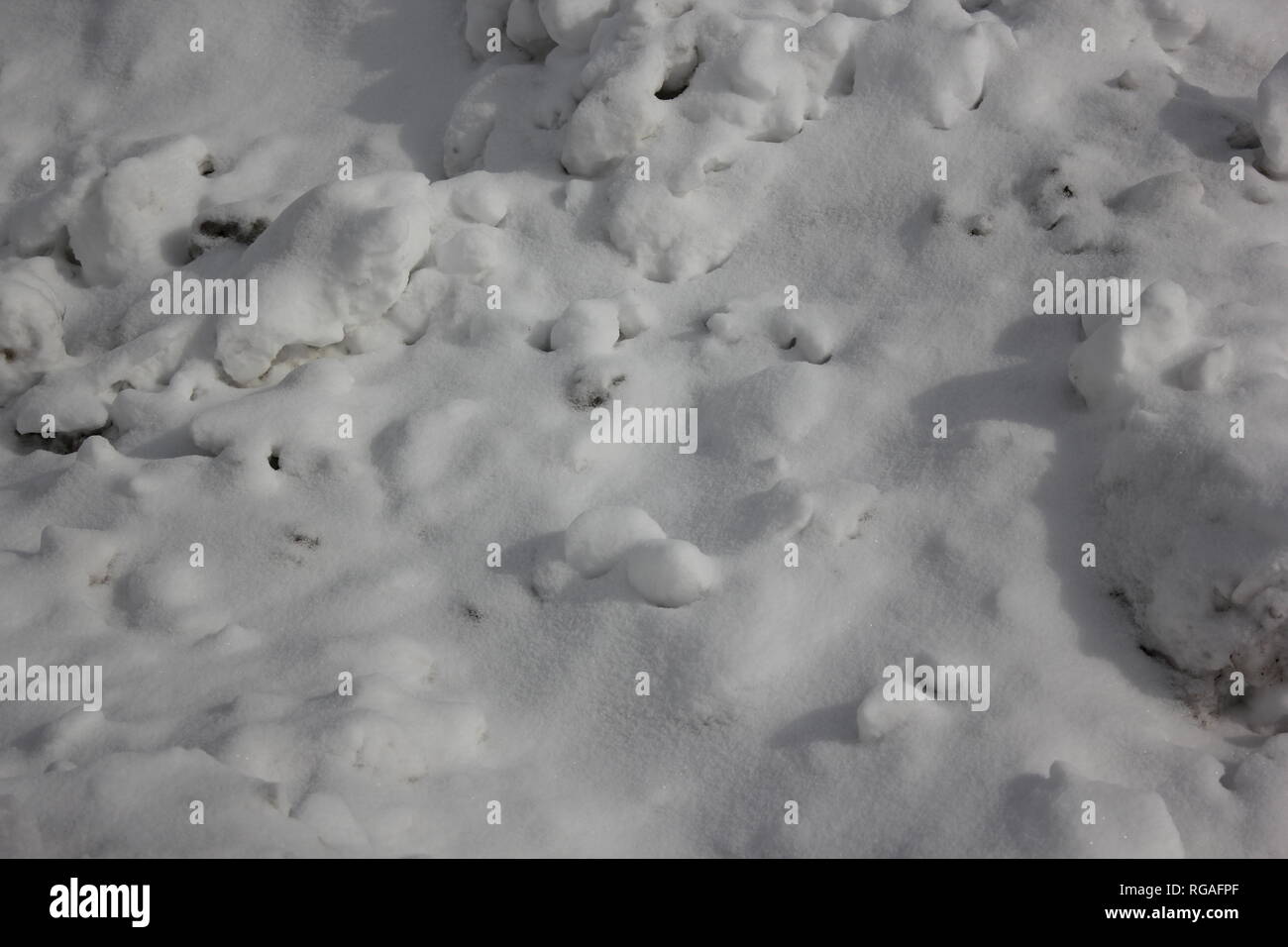 Winter weather snow embankment during Chicago's chiberia #polarvortex ...