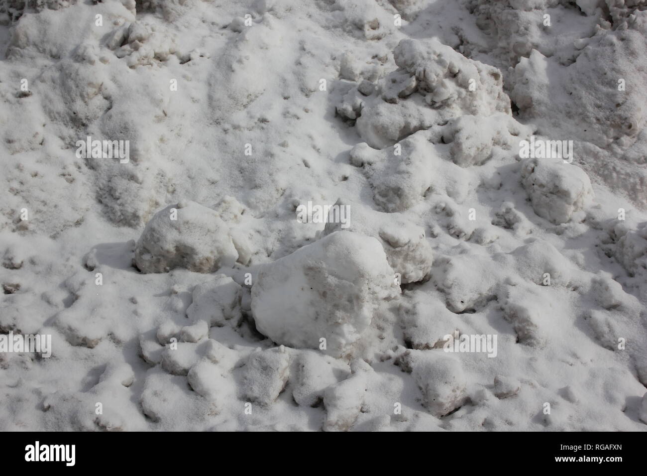 Winter weather snow embankment during Chicago's chiberia #polarvortex ...