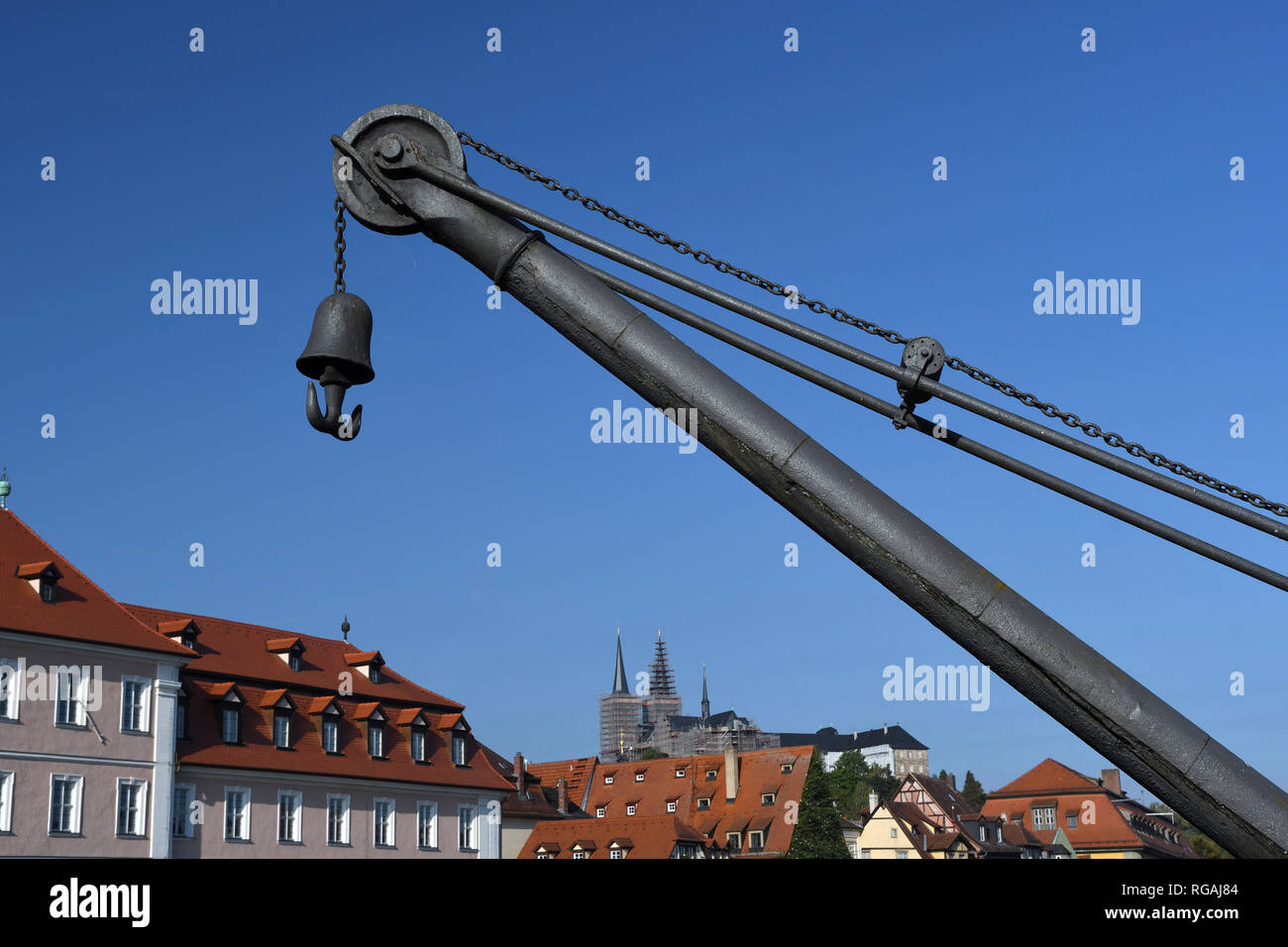 Crane and derrick hi-res stock photography and images - Alamy