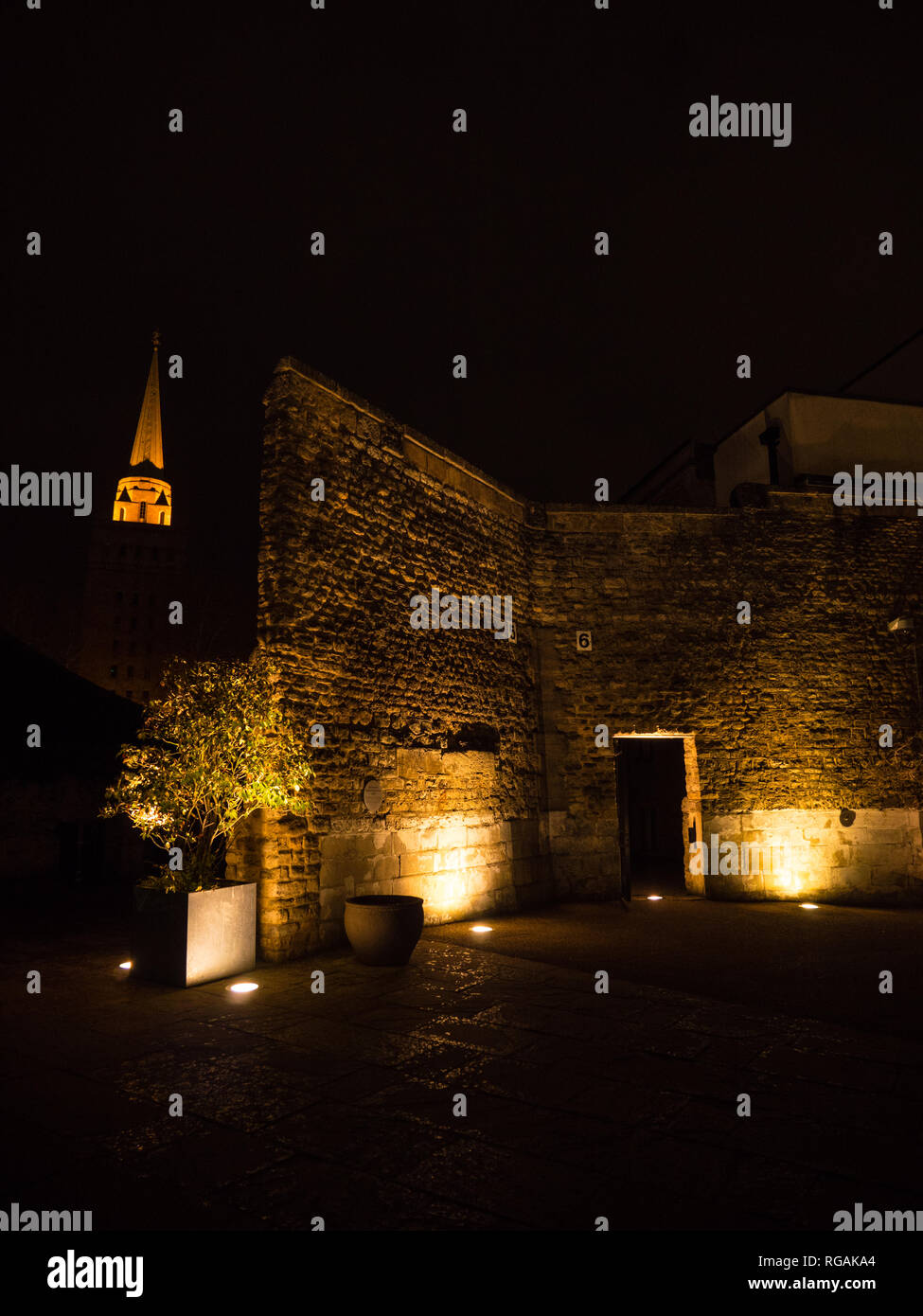 Oxford castle night hi-res stock photography and images - Alamy