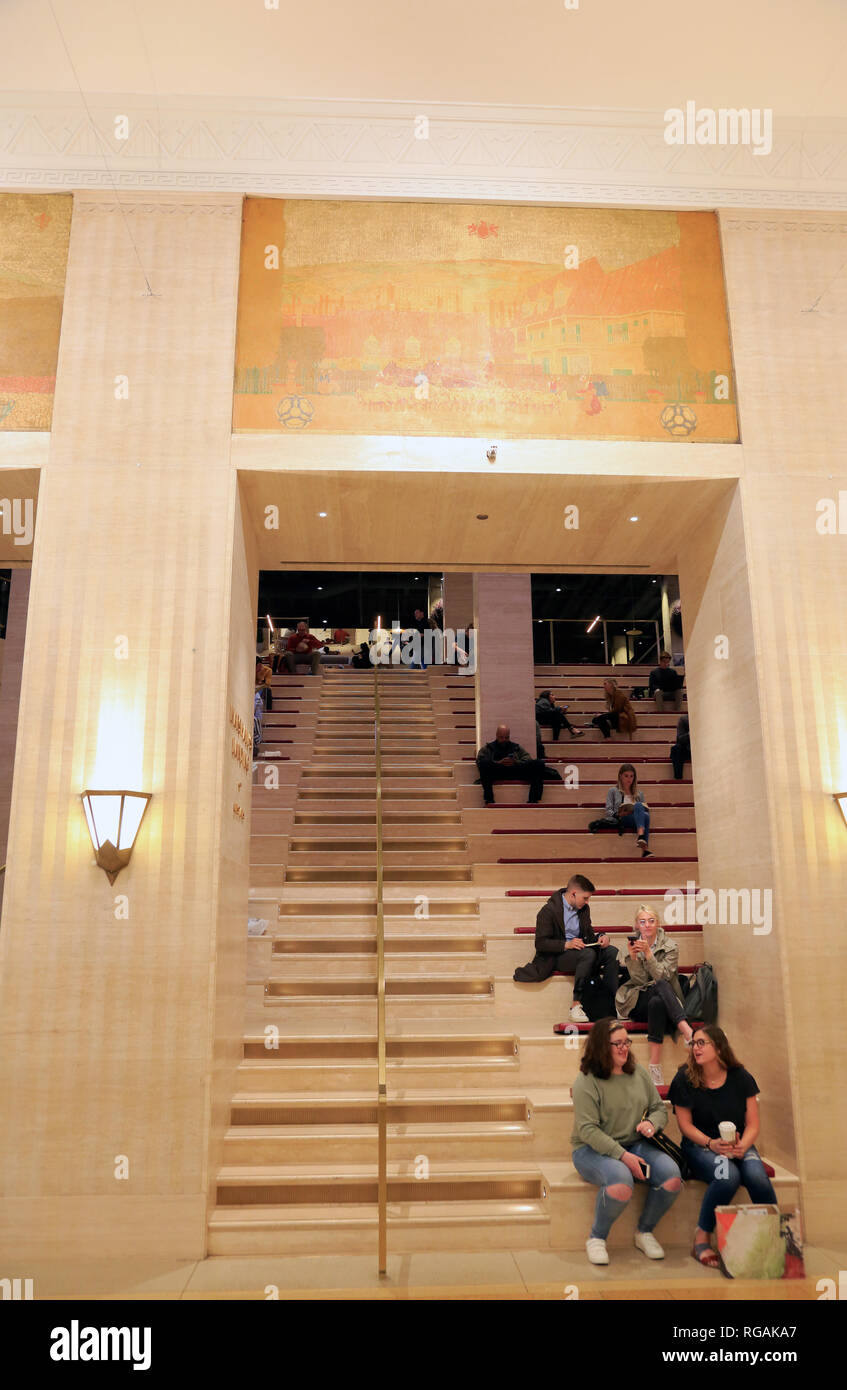 Interior view of Merchandise Mart. Chicago.Illinois.USA Stock Photo - Alamy