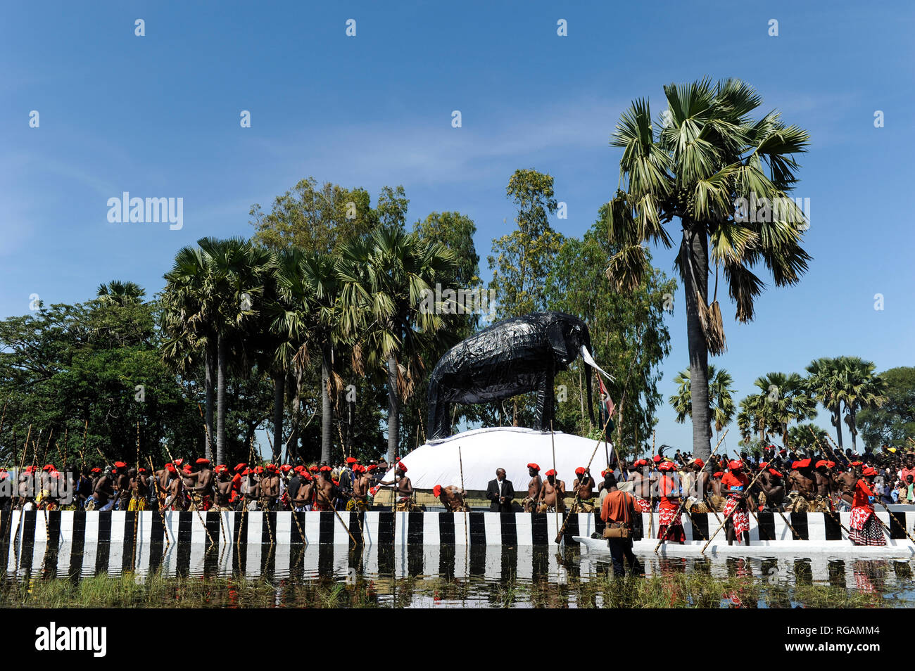 Kuomboka hi-res stock photography and images - Alamy