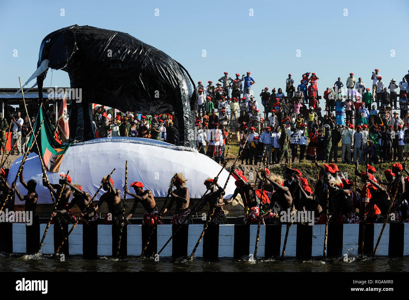 Litunga hi-res stock photography and images - Alamy