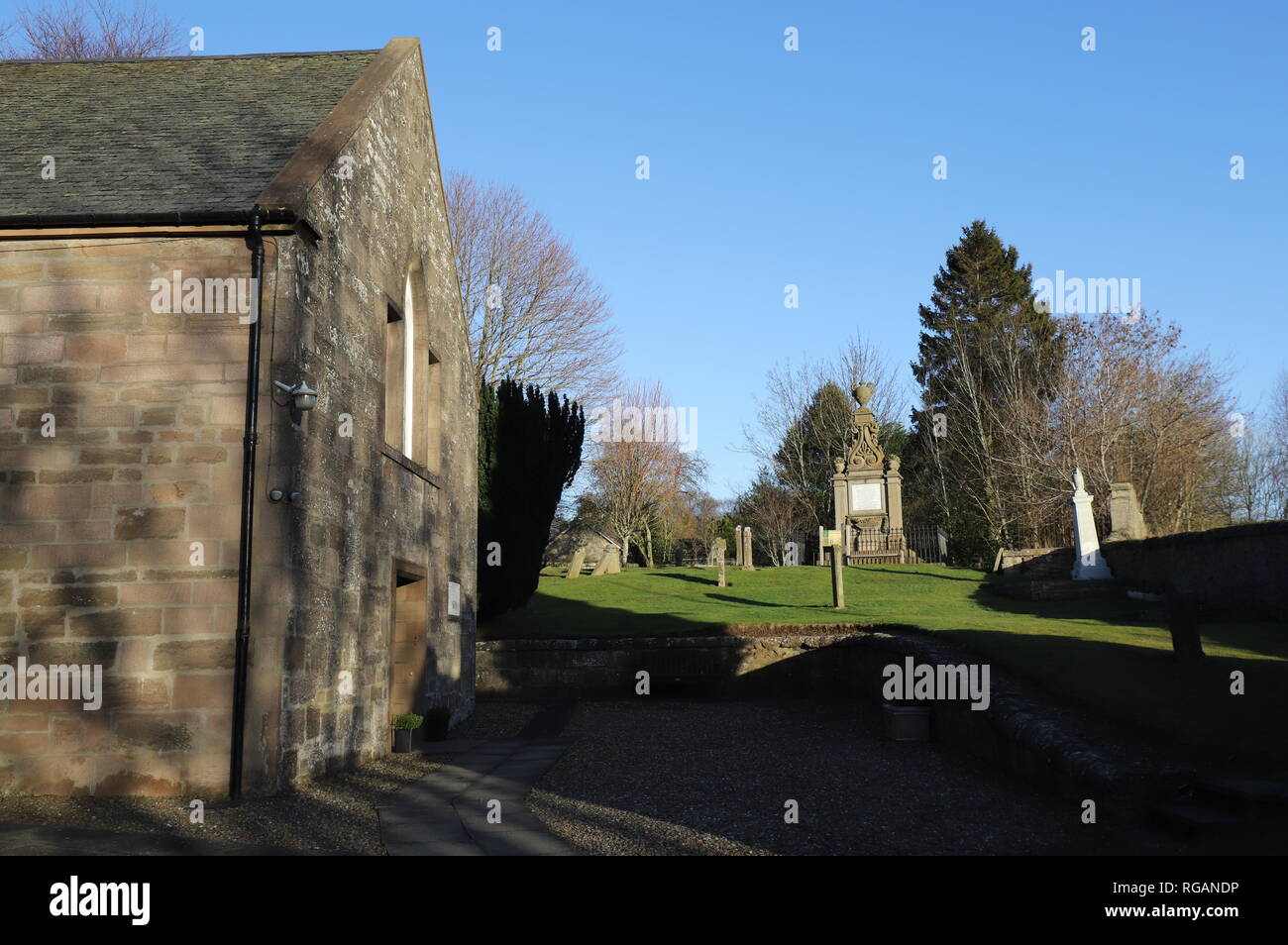 Scone old parish church hi-res stock photography and images - Alamy