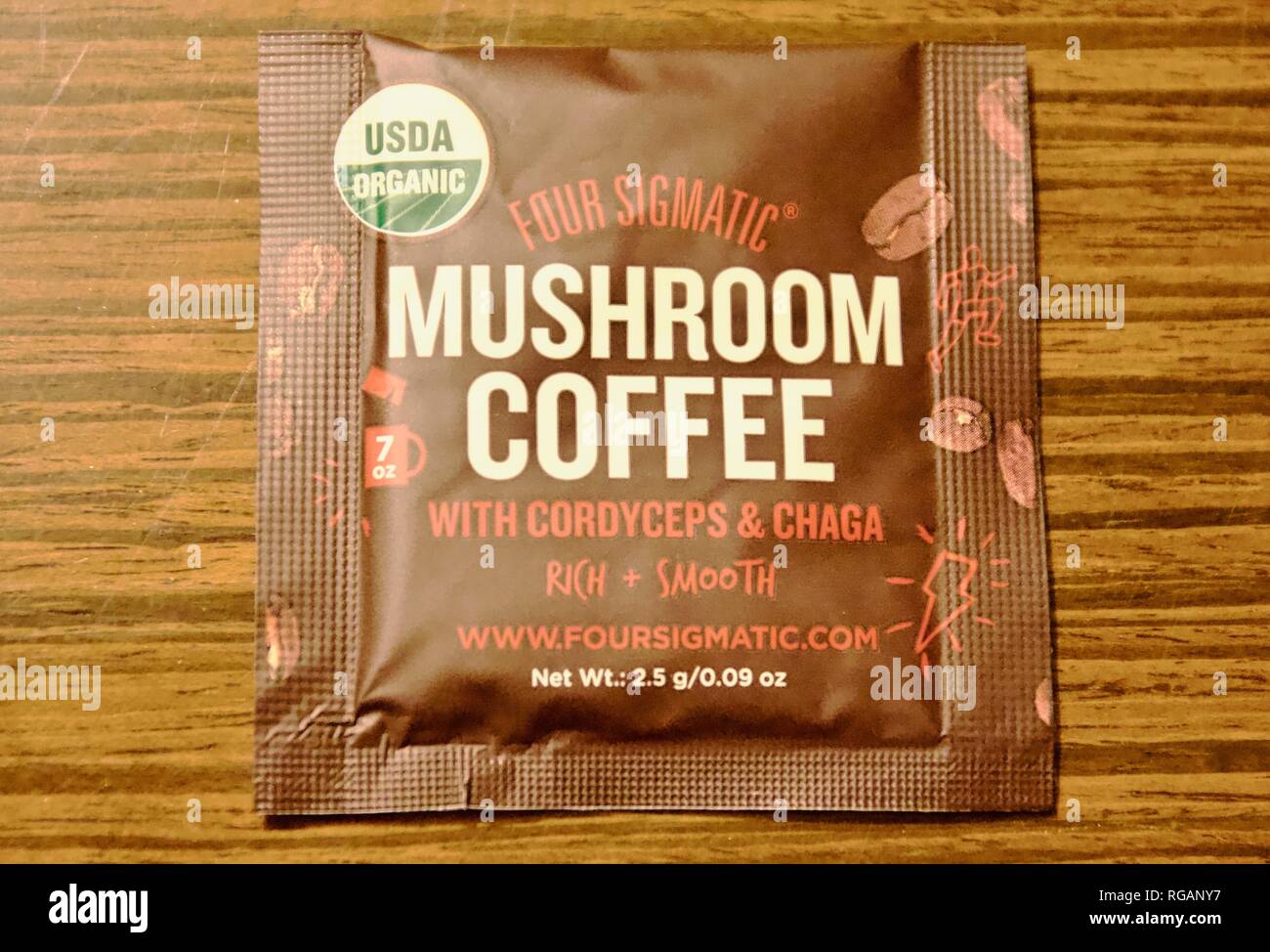 Cordyceps mushroom hi-res stock photography and images - Alamy