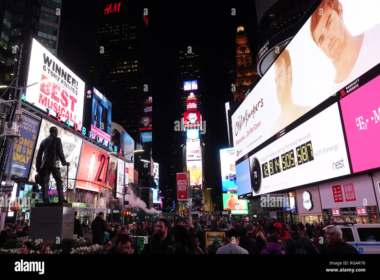 New york city night neon lights hi-res stock photography and images - Alamy