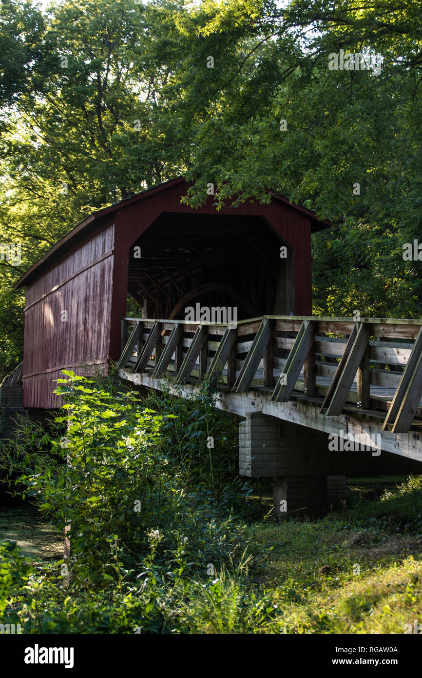 Sugar creek covered bridge hi-res stock photography and images - Alamy