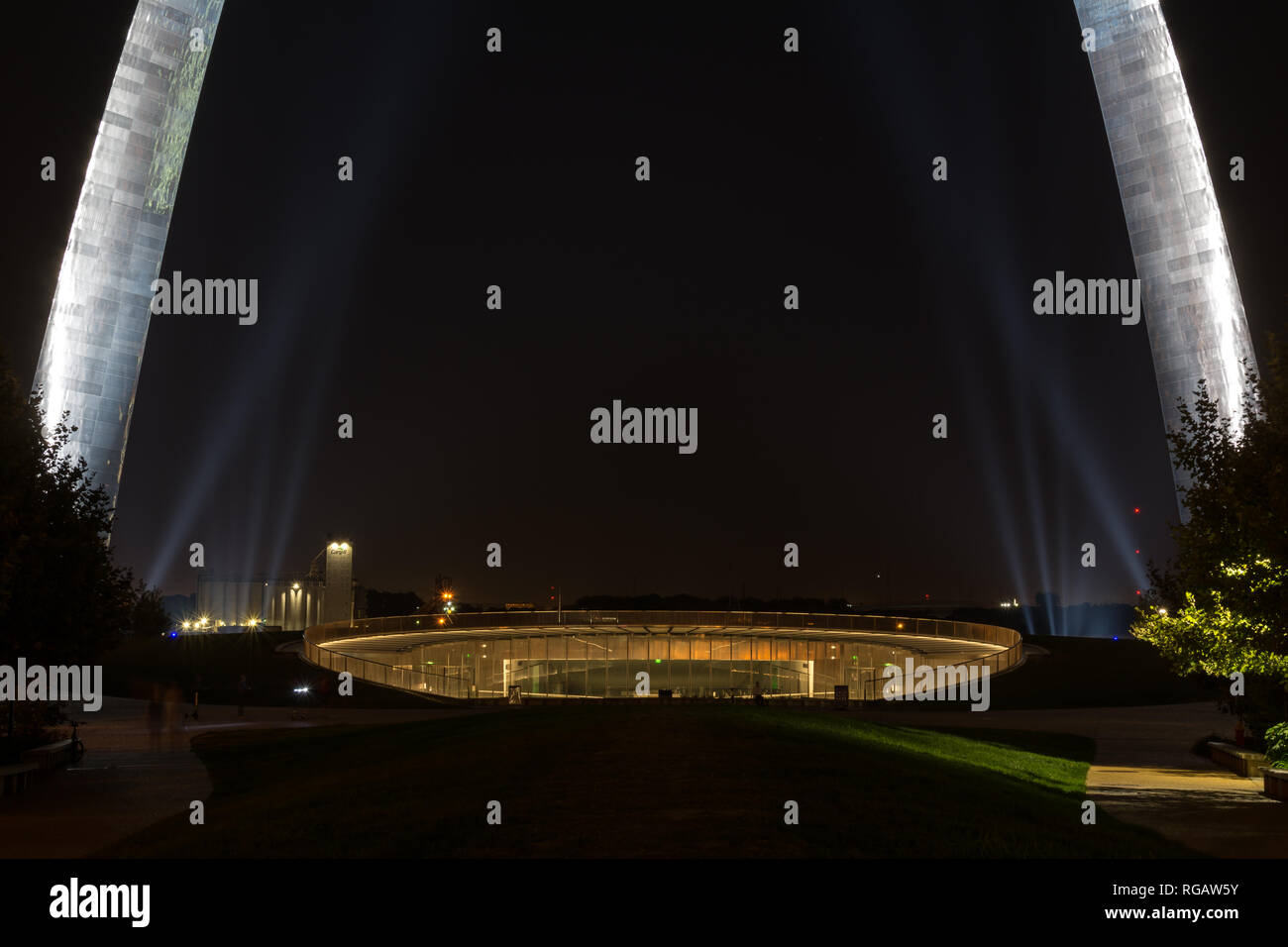 Detail of the St Louis arch, otherwise known as the gateway arch, at ...