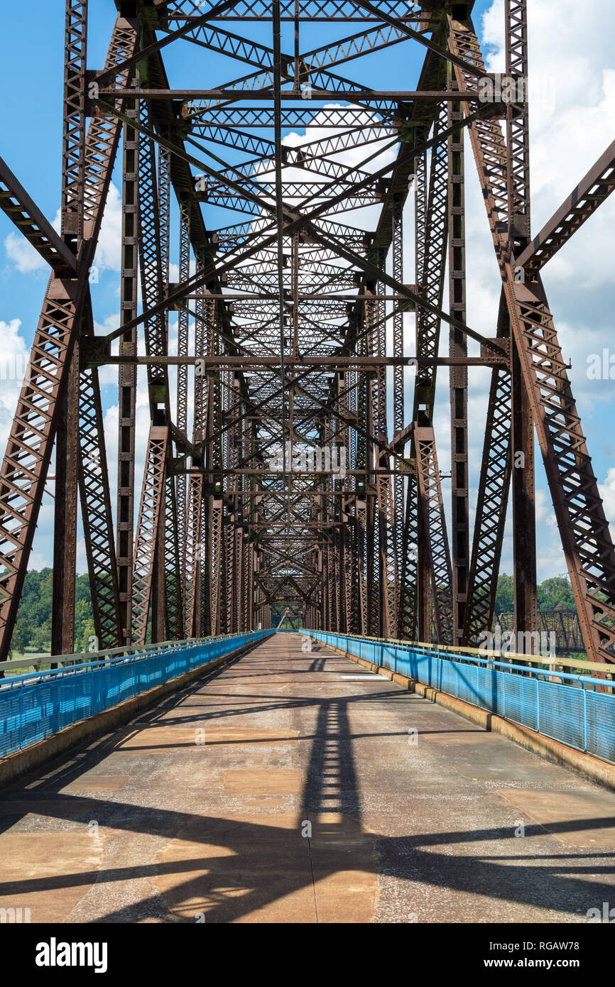 The old Chain Of Rocks bridge spans between missouri and Illinois and ...