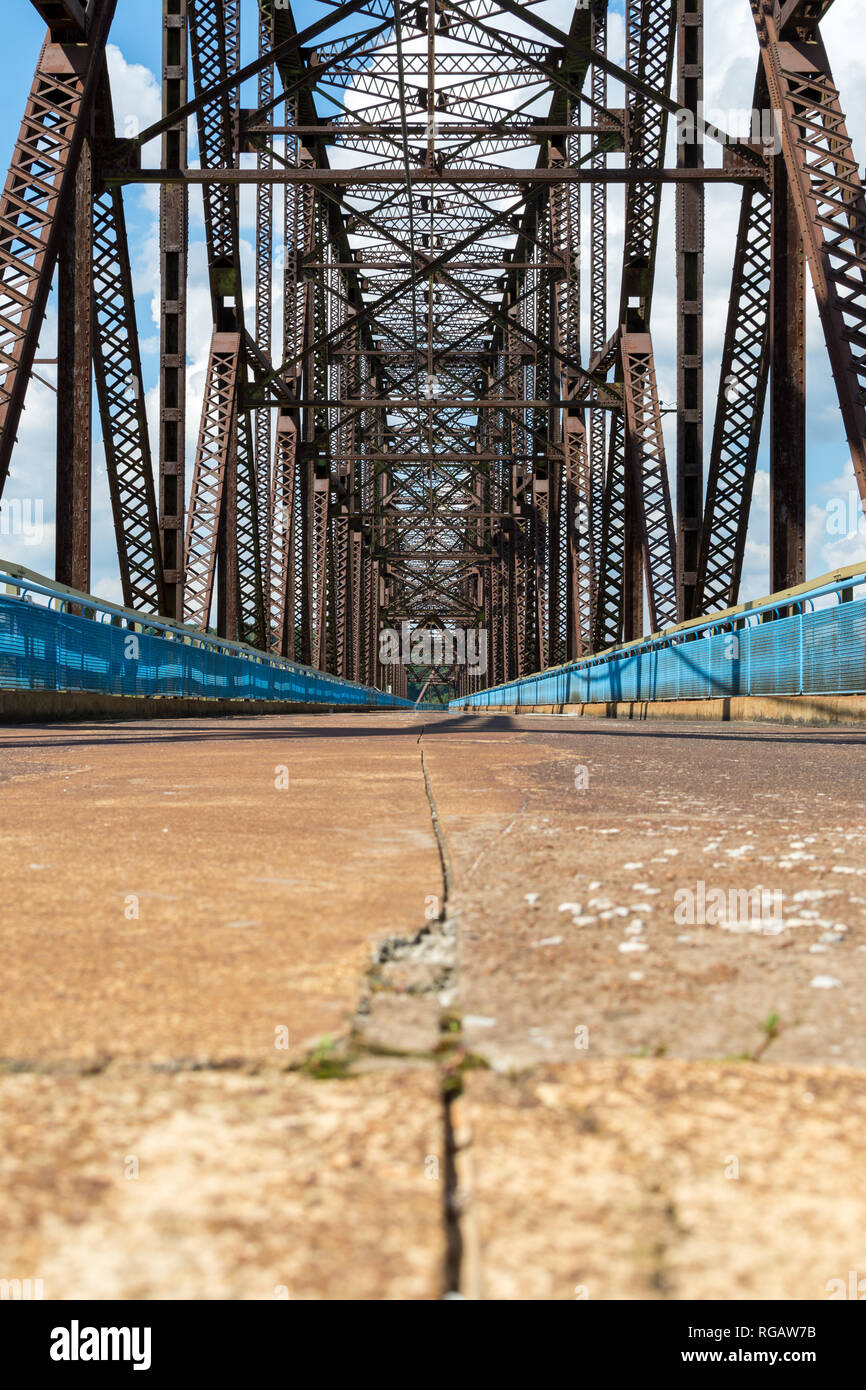 The old Chain Of Rocks bridge spans between missouri and Illinois and ...