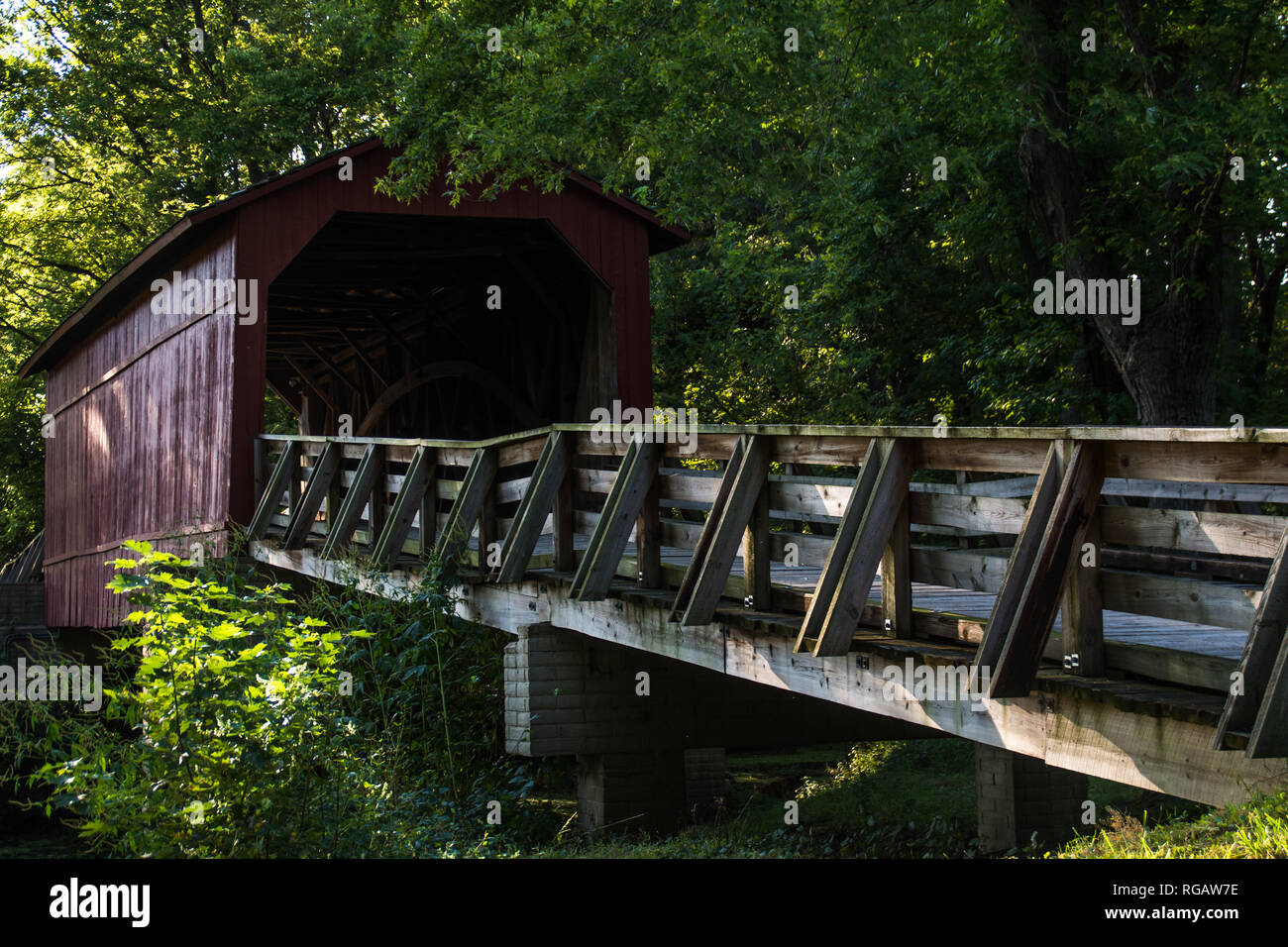 Sugar creek covered bridge hi-res stock photography and images - Alamy