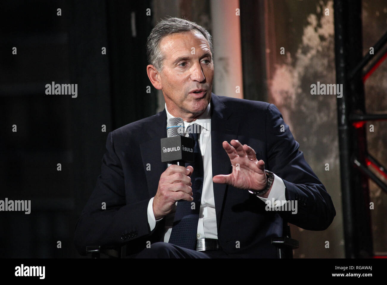 NEW YORK, NY - NOVEMBER 6: Starbucks CEO and and longtime veteran's ...