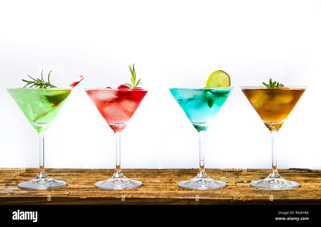 Cocktails table hi-res stock photography and images - Alamy