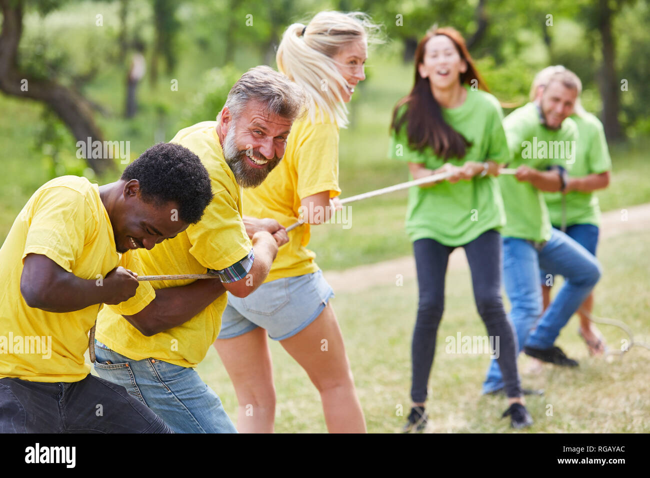 Team teams teamwork hi-res stock photography and images - Alamy
