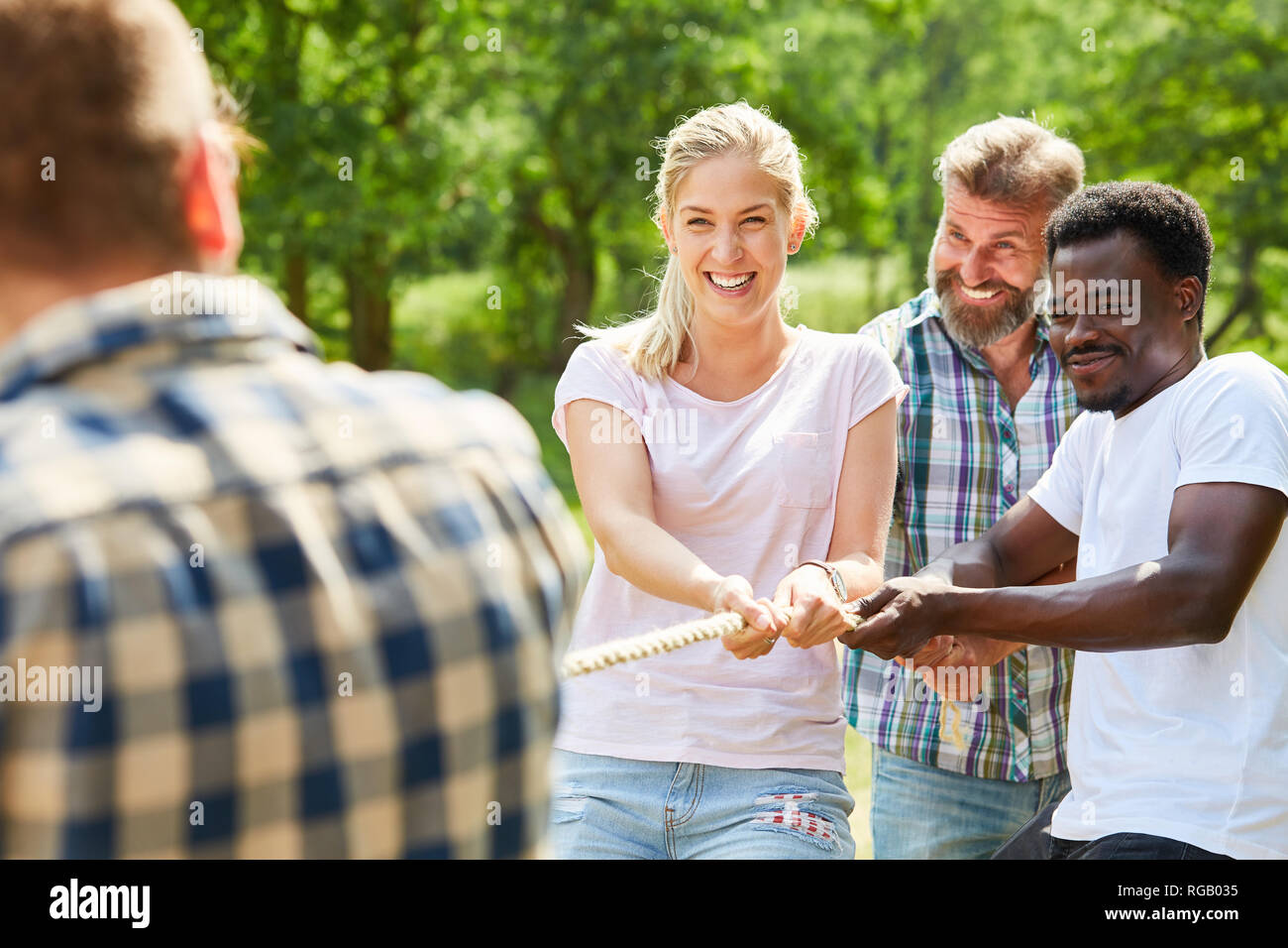 Team rope hi-res stock photography and images - Alamy