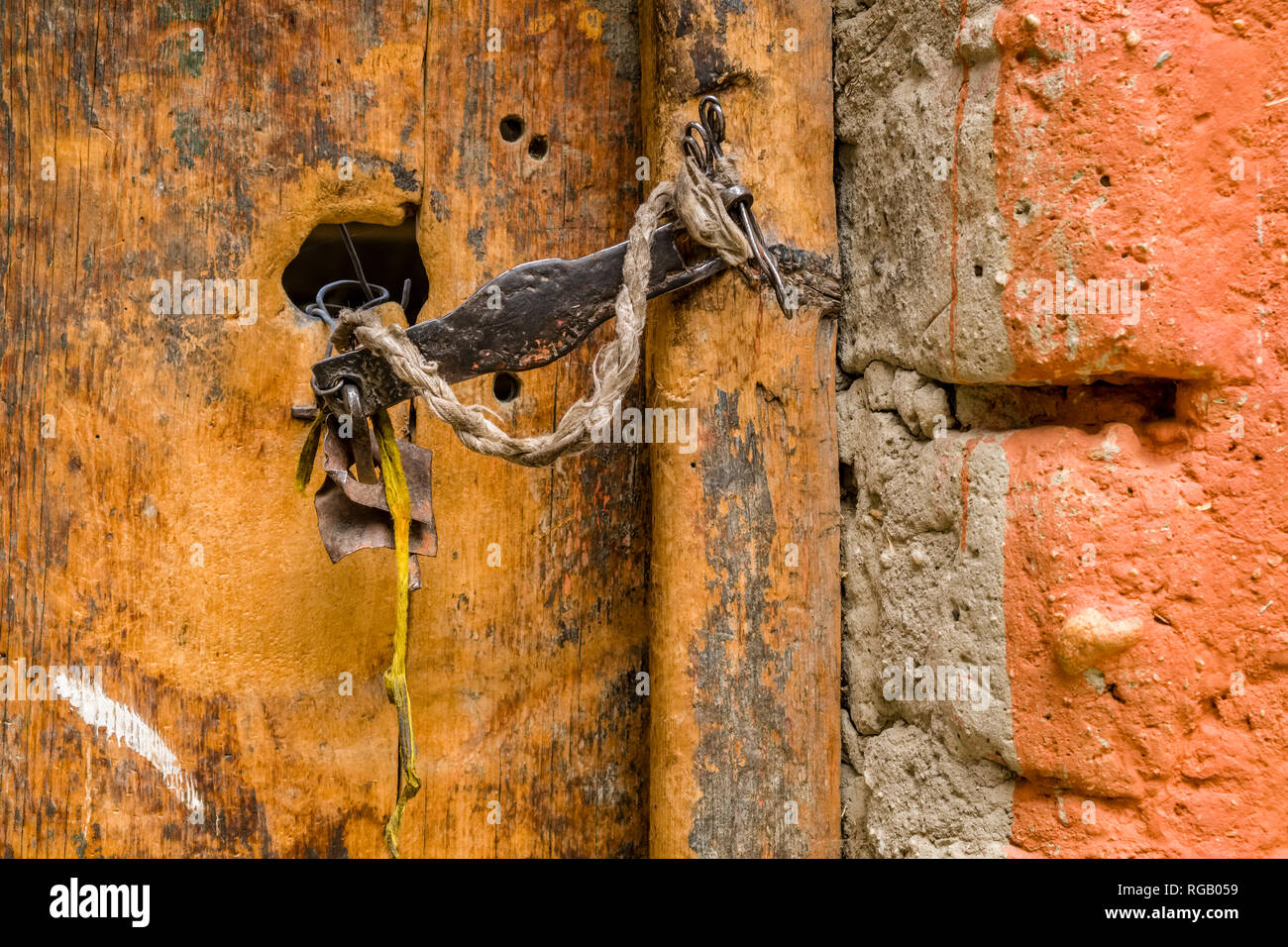 Inside door lock hi-res stock photography and images - Alamy