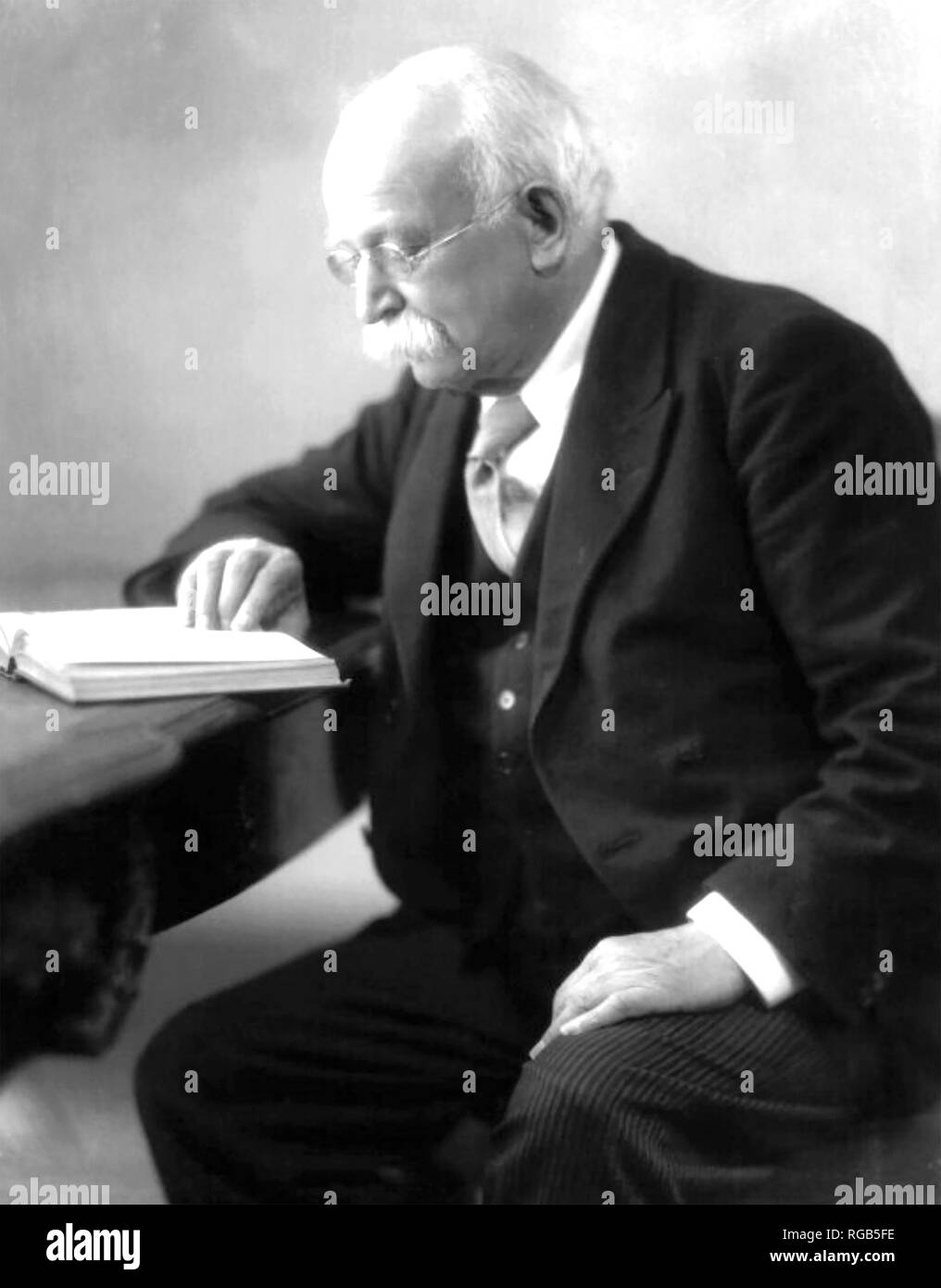 Howard founder hi-res stock photography and images - Alamy