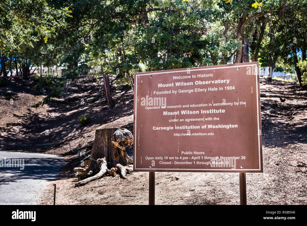 June 9, 2018 Mt Wilson / CA / USA - "Welcome to Historic Mount Wilson ...