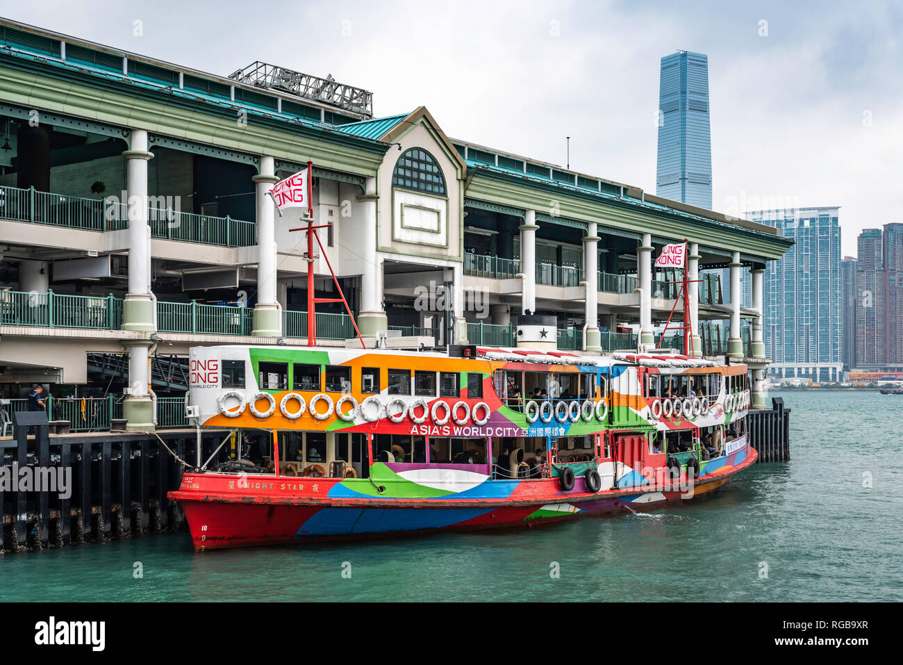 Ferry Terminal Stock Photos & Ferry Terminal Stock Images - Alamy