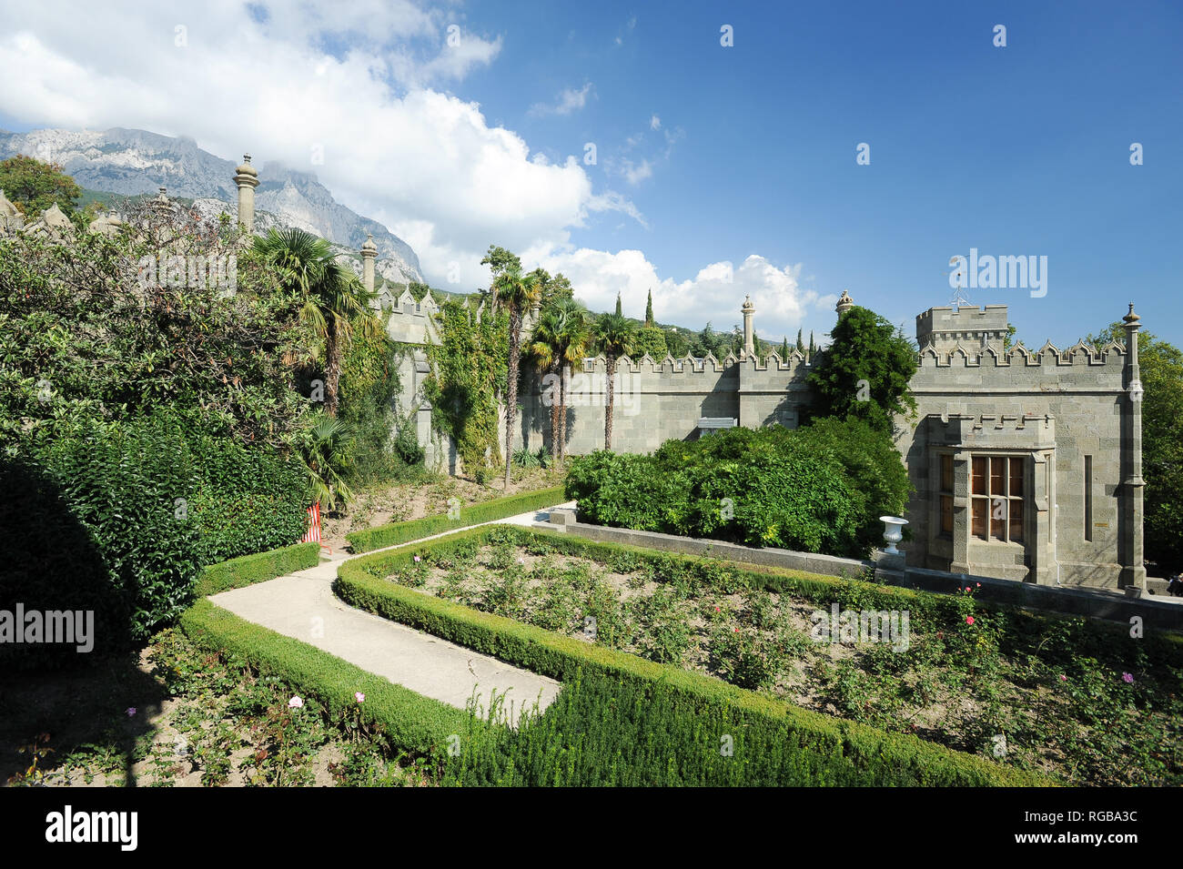 English Renaissance revival style northern entrance facade of Vorontsov ...