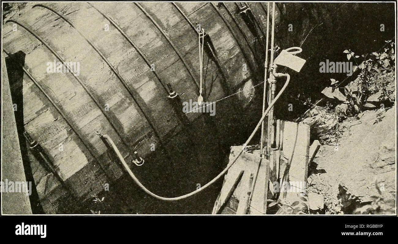 Mercury manometer hi-res stock photography and images - Alamy