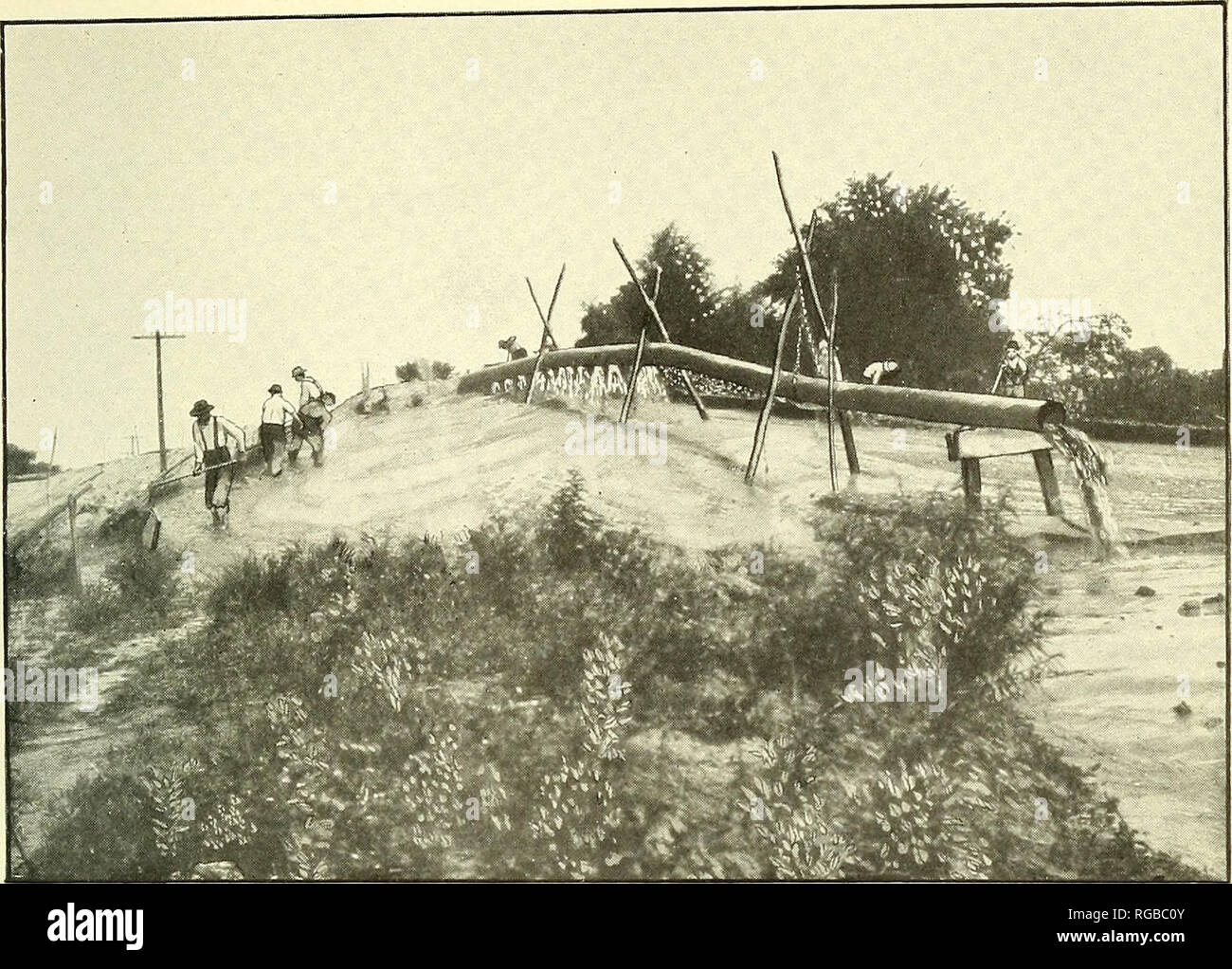 Hydraulic fill method hi-res stock photography and images - Alamy