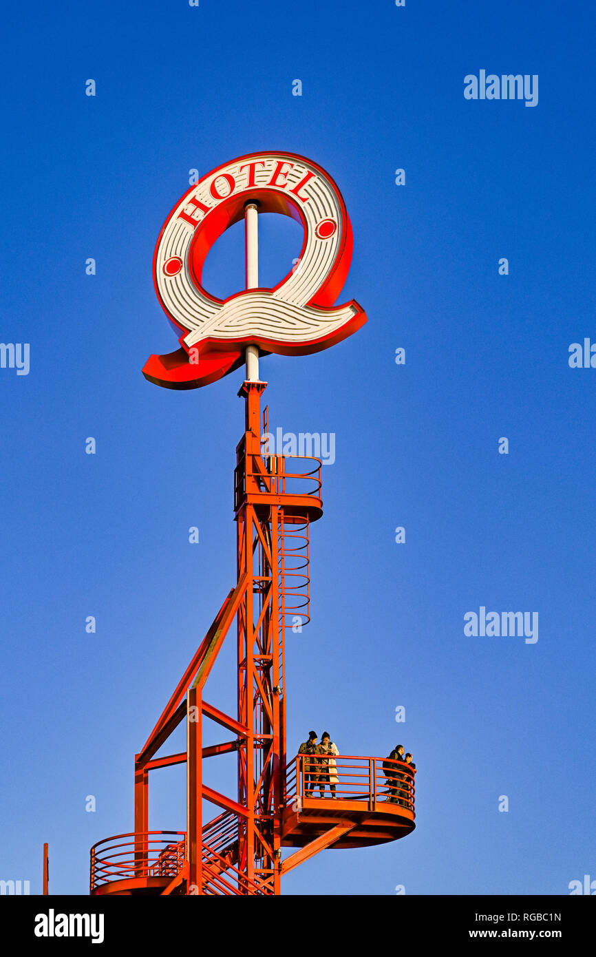Rotating sign hi-res stock photography and images - Alamy