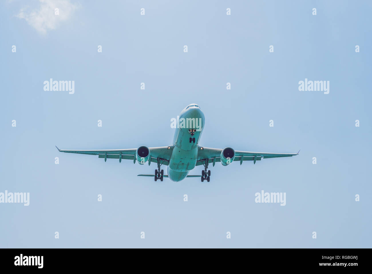 Airbus 380 take off sunset hi-res stock photography and images - Alamy