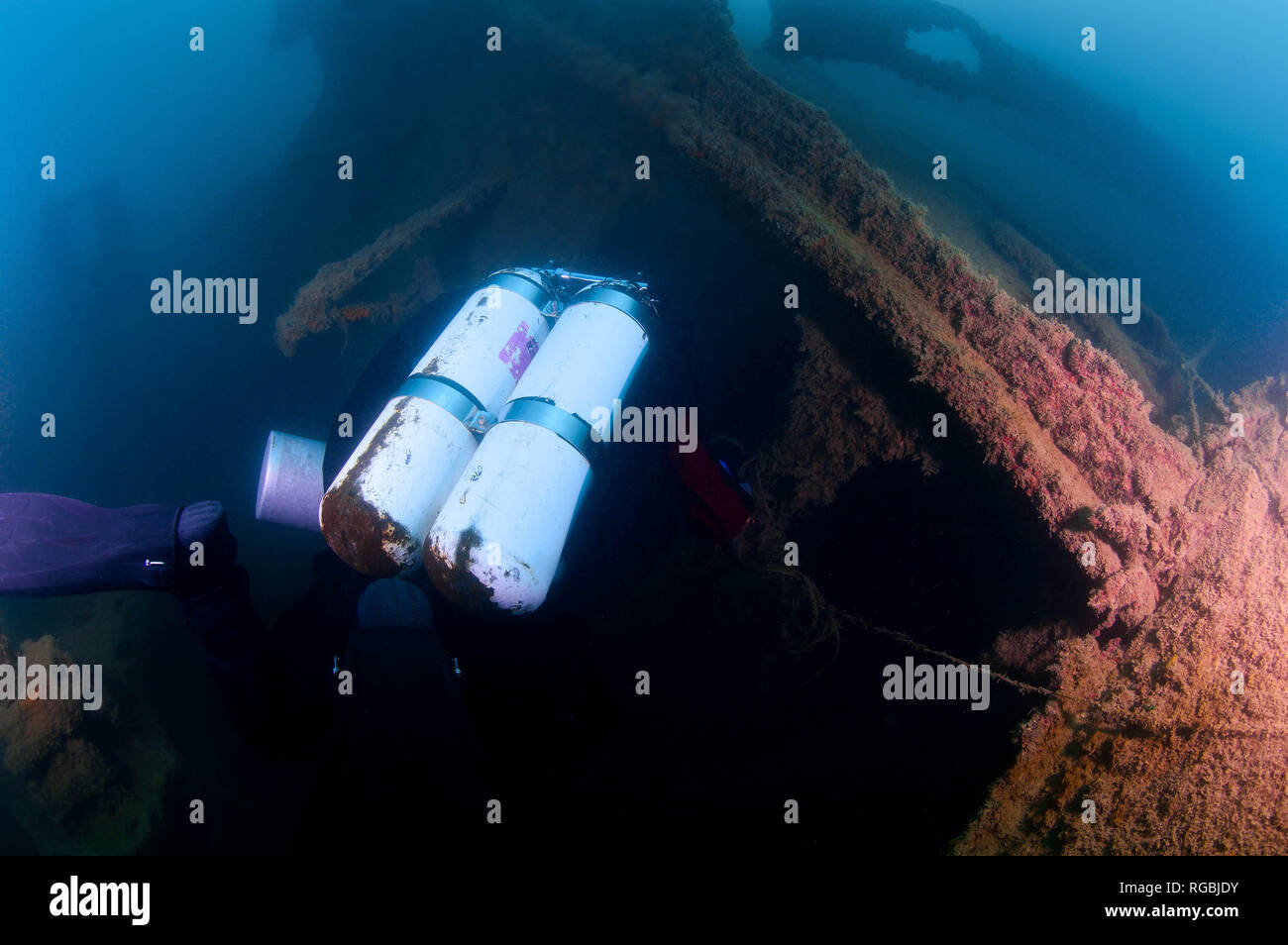 Ss margit wreck hi-res stock photography and images - Alamy