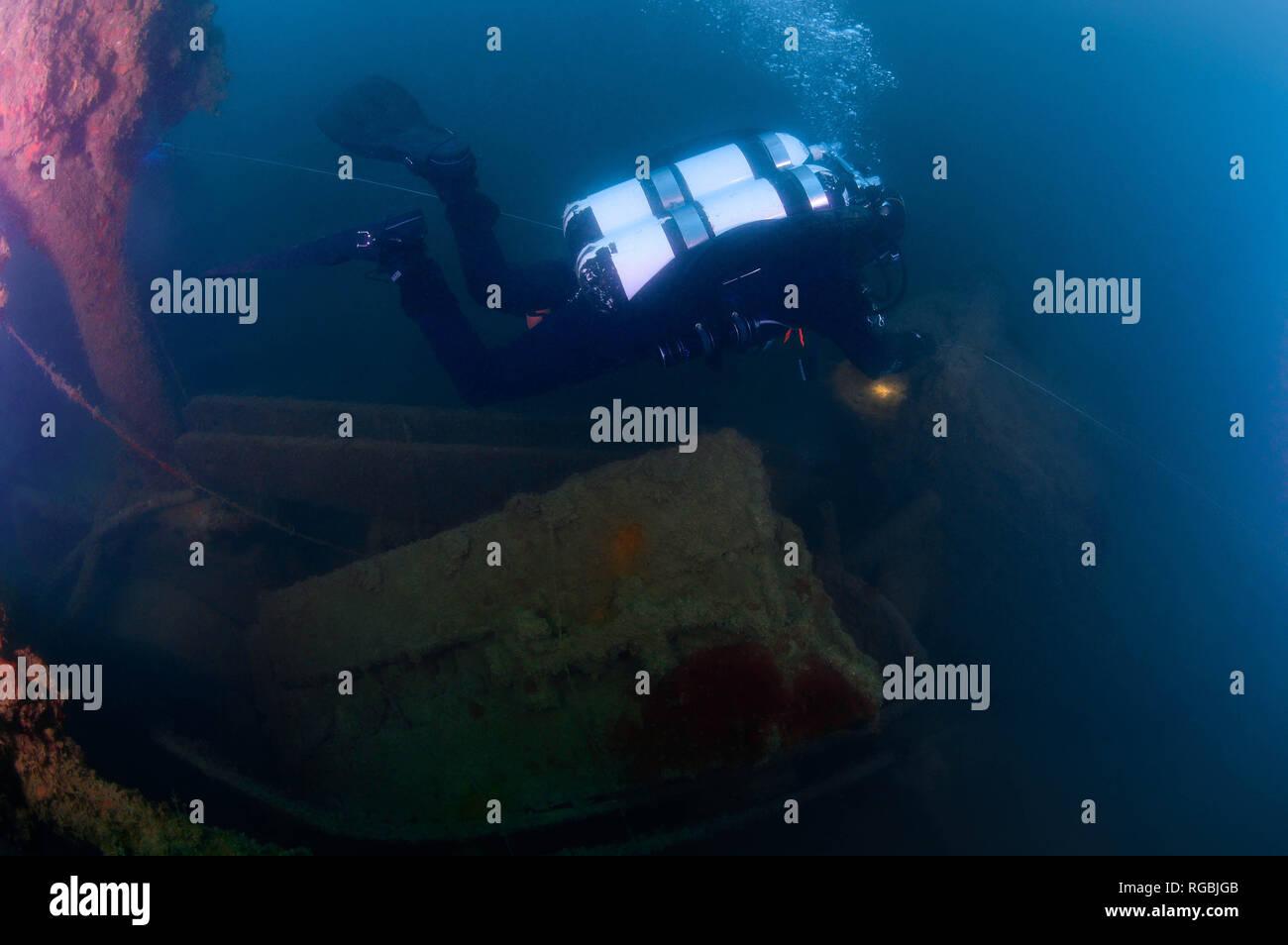 Ss margit wreck hi-res stock photography and images - Alamy